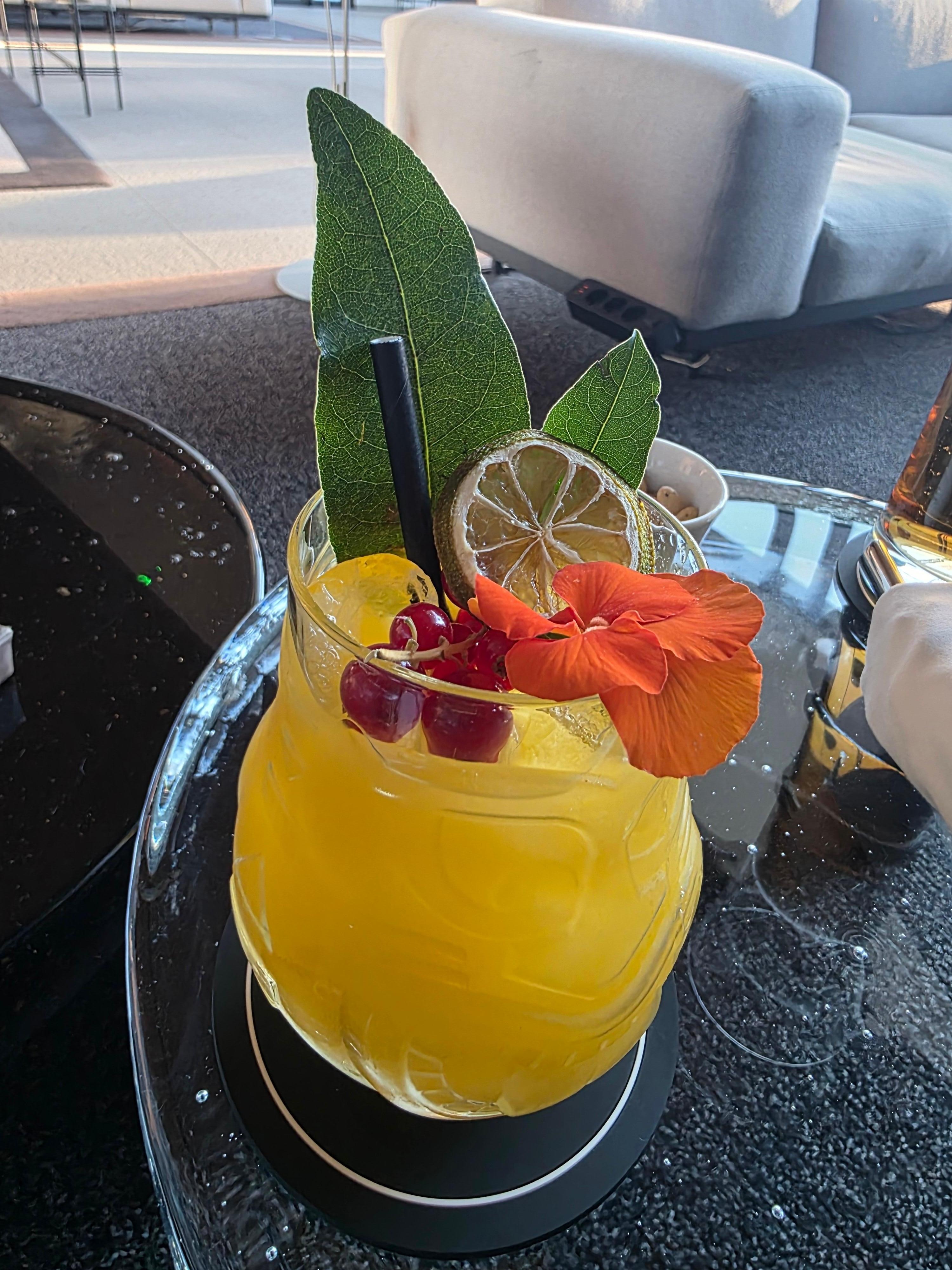 Délicieux ce cocktail 🍸 dénommé l'été. Testez et hummmm