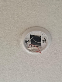 Missing smoke detector in my room