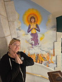 Themed sister hotel with hot breakfast and amazing French art!