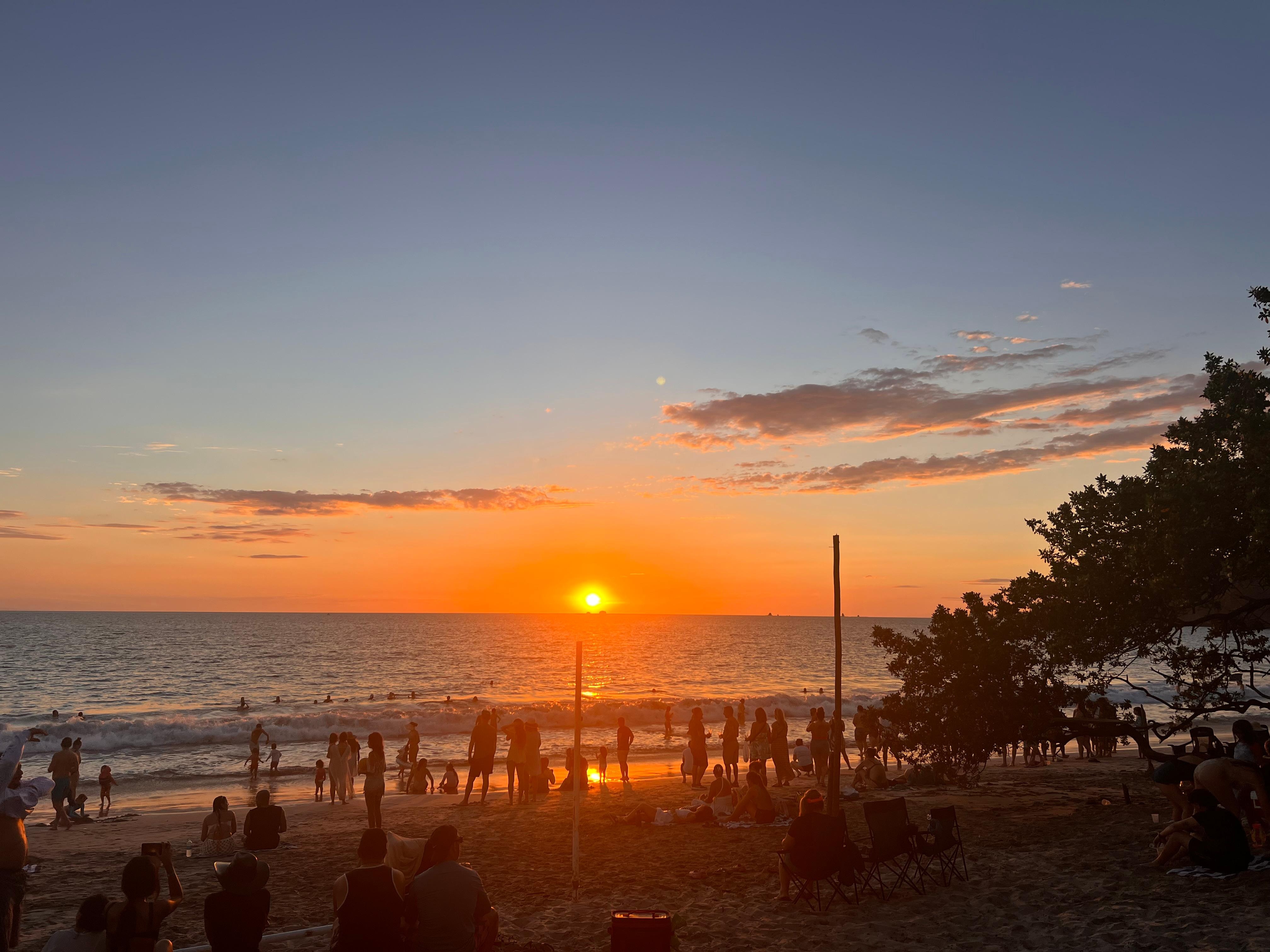 Le couché du soleil sur l’océan 