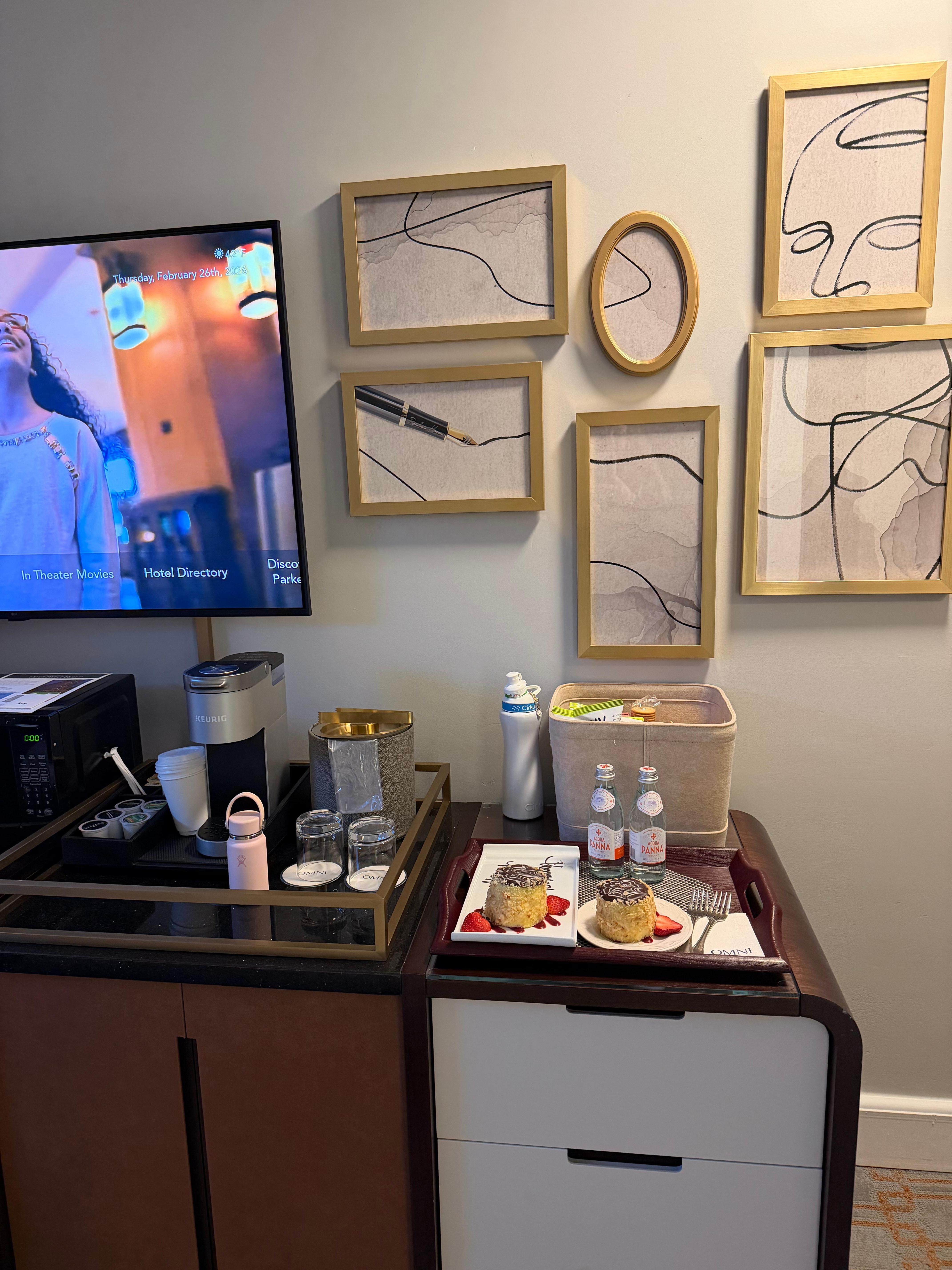 Small but immaculate room.