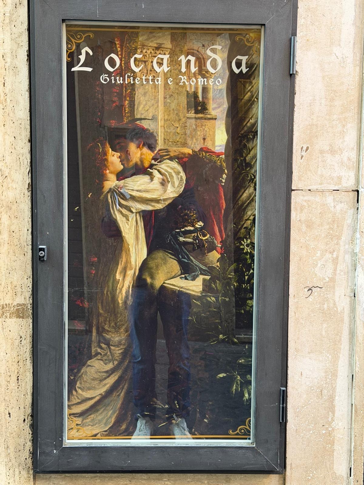 La Taverna 
Restaurant