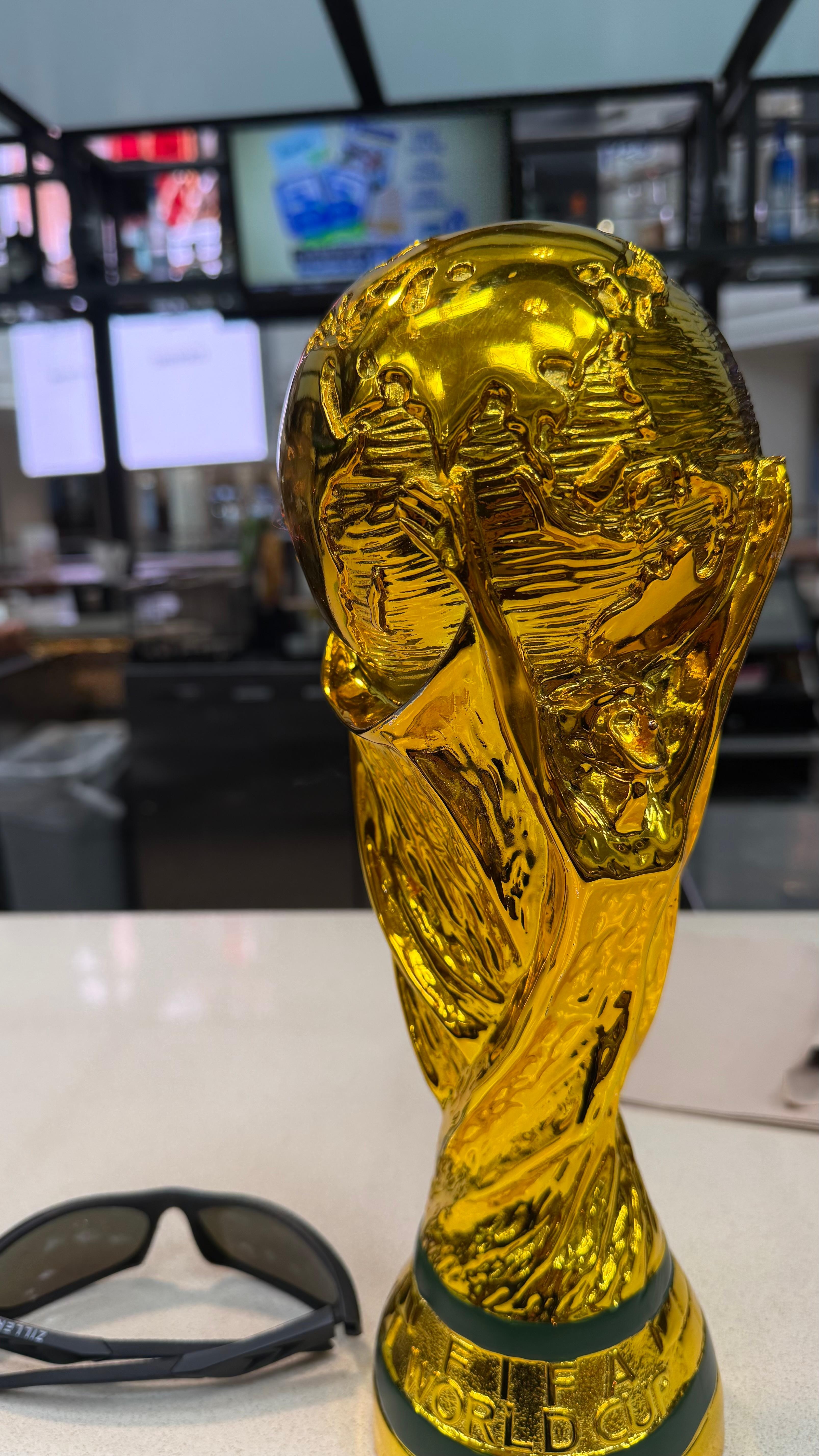 Lunch at the mall in Lenox connected to the hotel for entry / exit. 