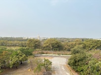 房間陽台看出去就可以看到奇美,也能看到火車經過