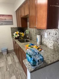 no stove/oven as advertised