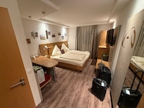 Zimmer 202 / Themenzimmer Wein