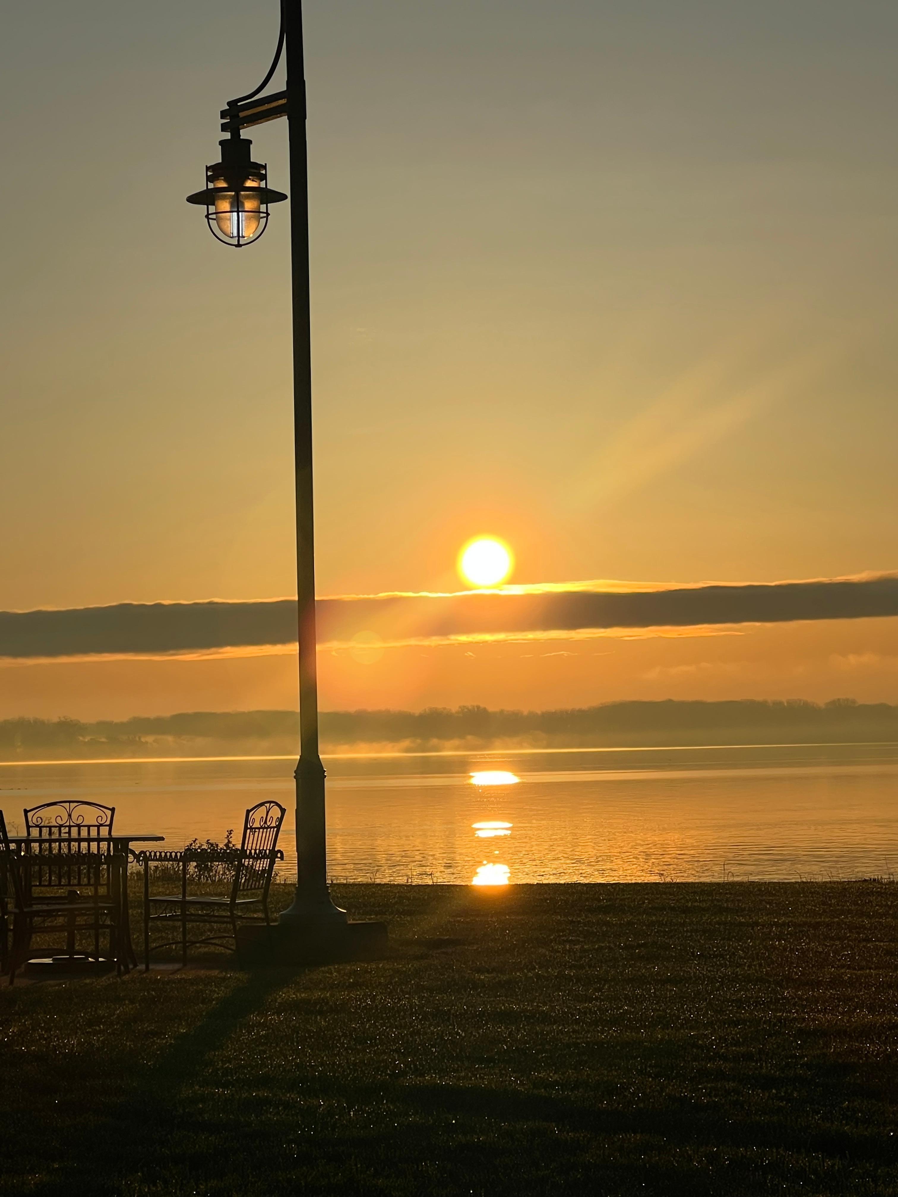 Sunrise this morning leaning this beautiful hotel. Also the restaurant staff were great and so nice. Food good to