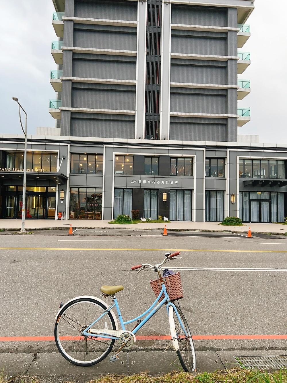 可以免費租借腳踏車老街跟海邊逛逛