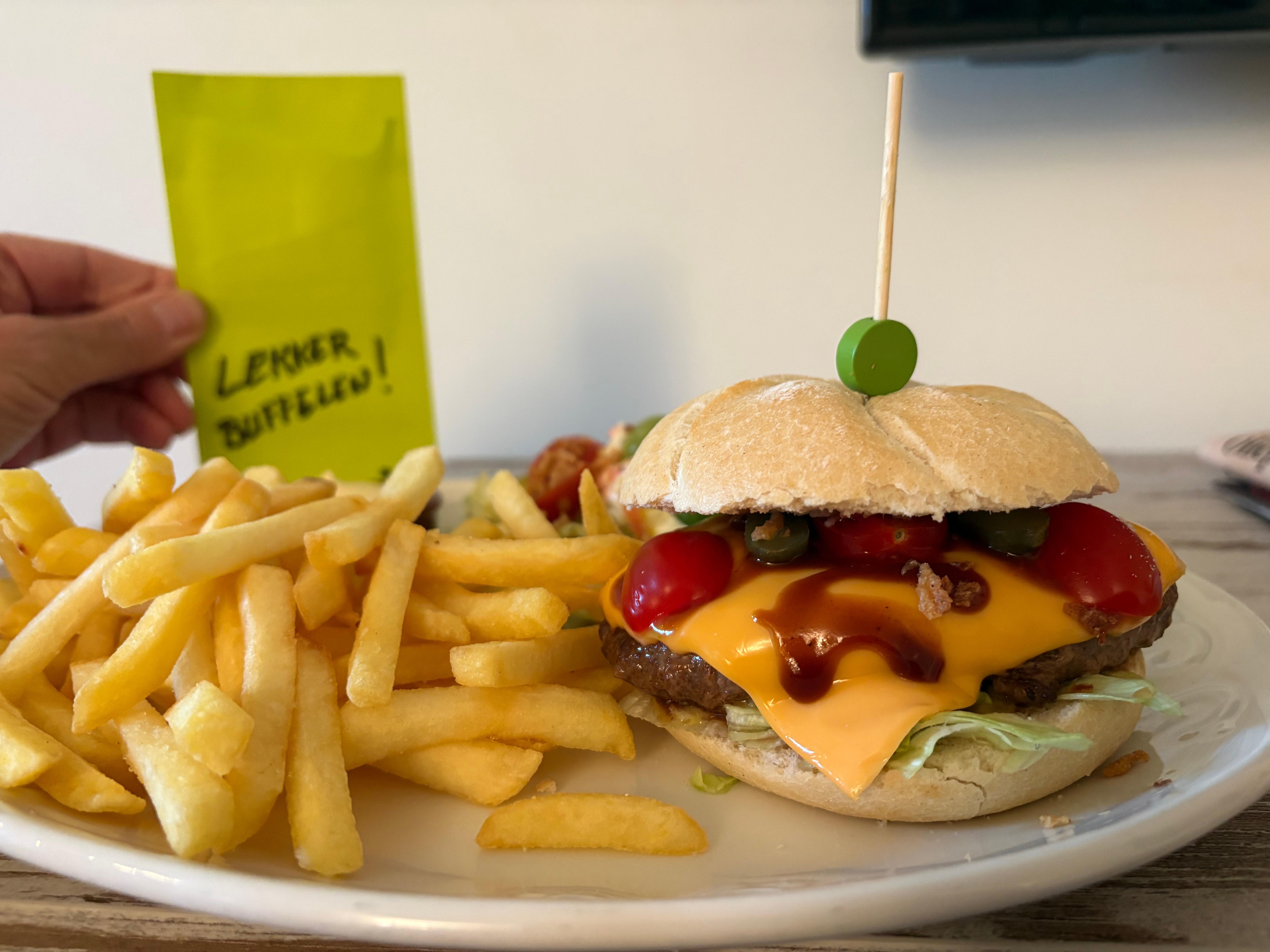 buffelburger van vlees uit de buurt (600 m)