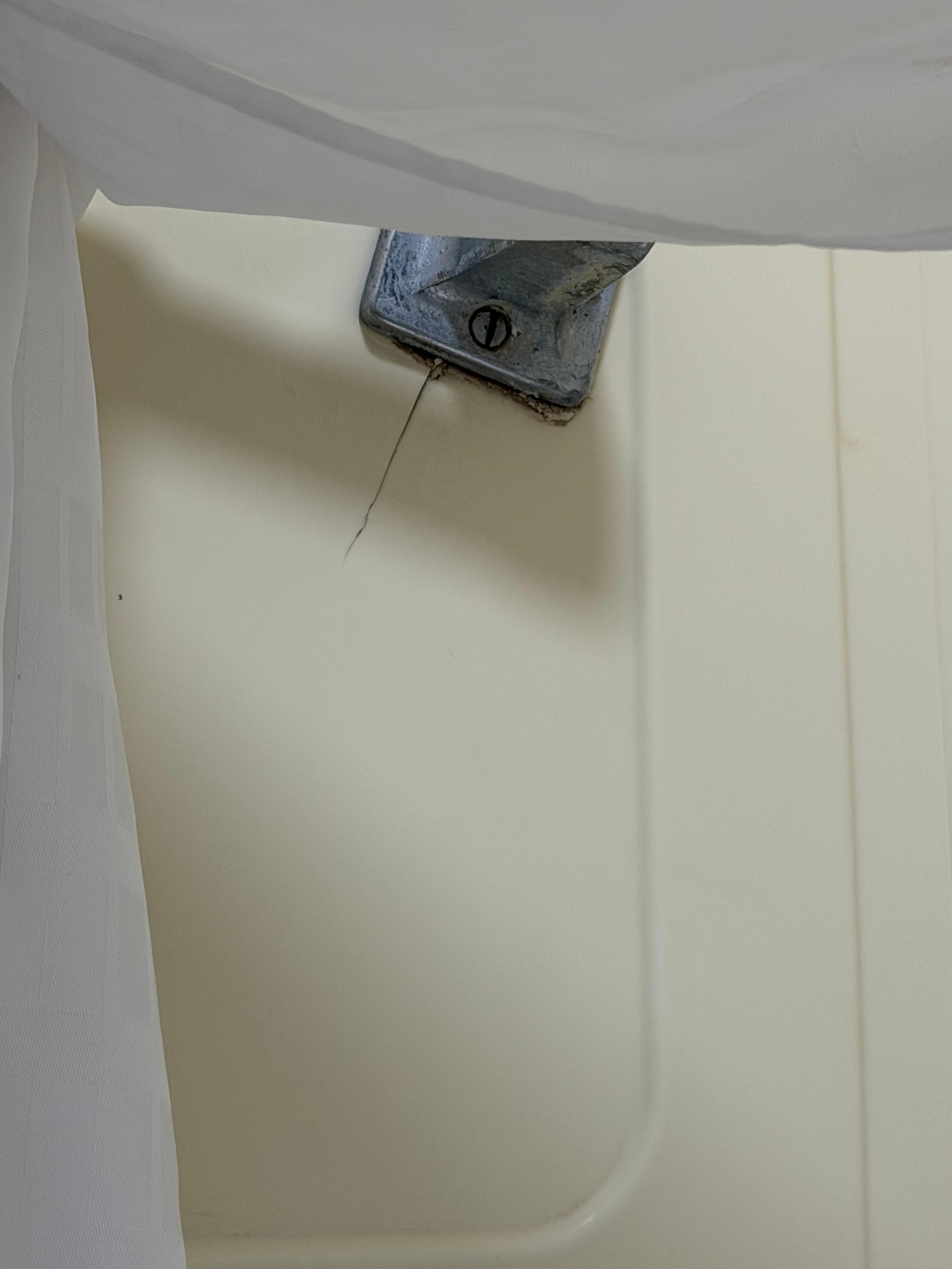 Cracked shower enclosue