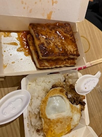 ホテル近くの天天利のテイクアウト