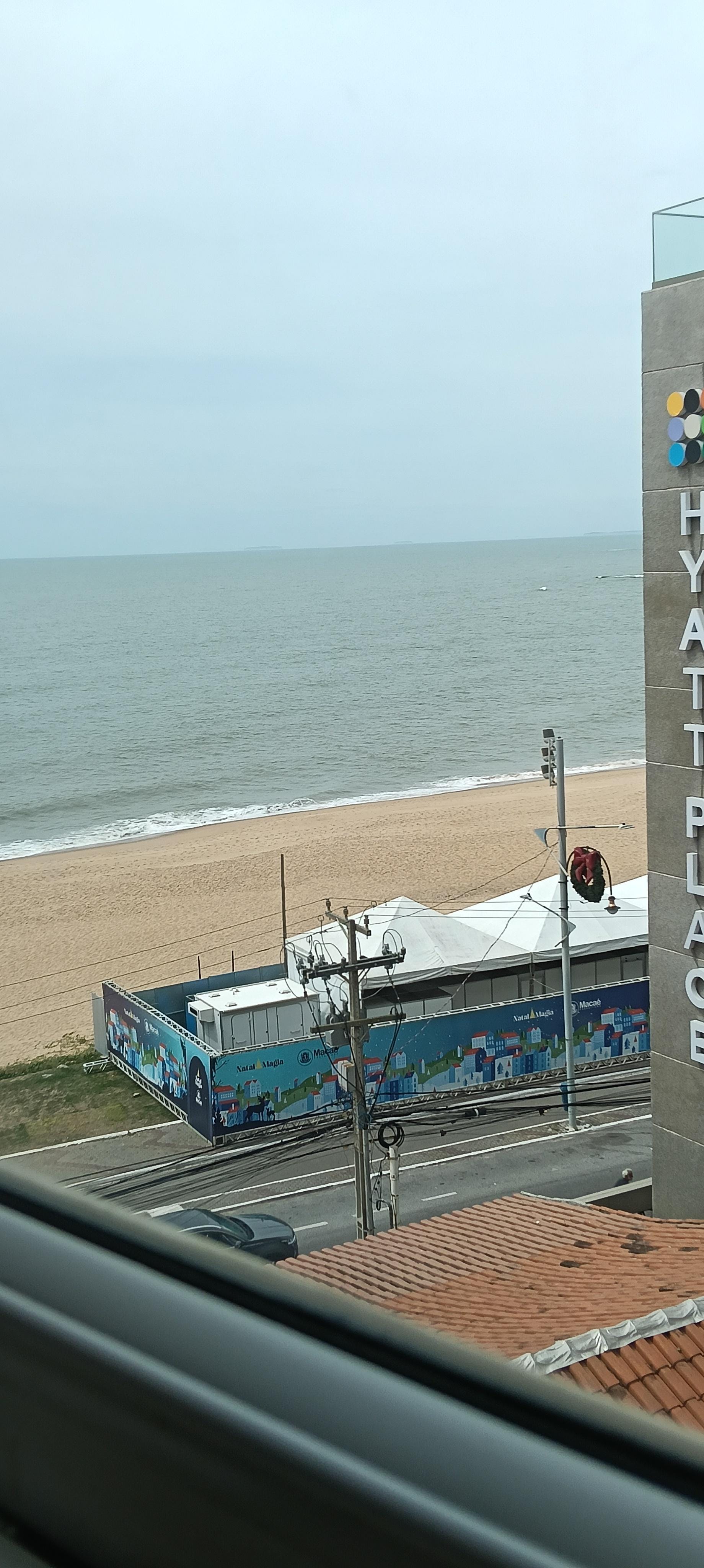 Vista lateral da 🏖️