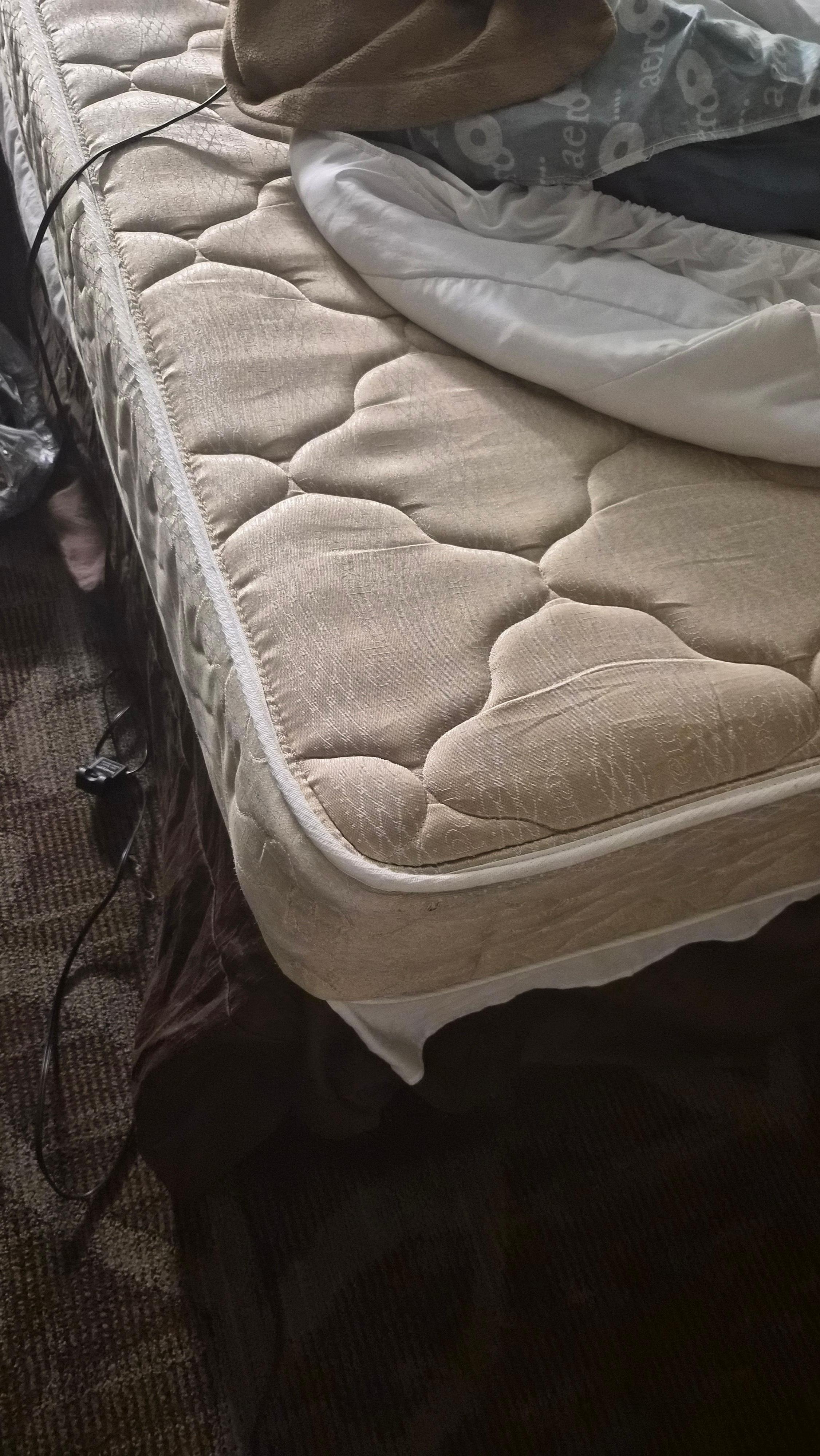 beds are worn out and smelly. manager said all rooms the same beds.