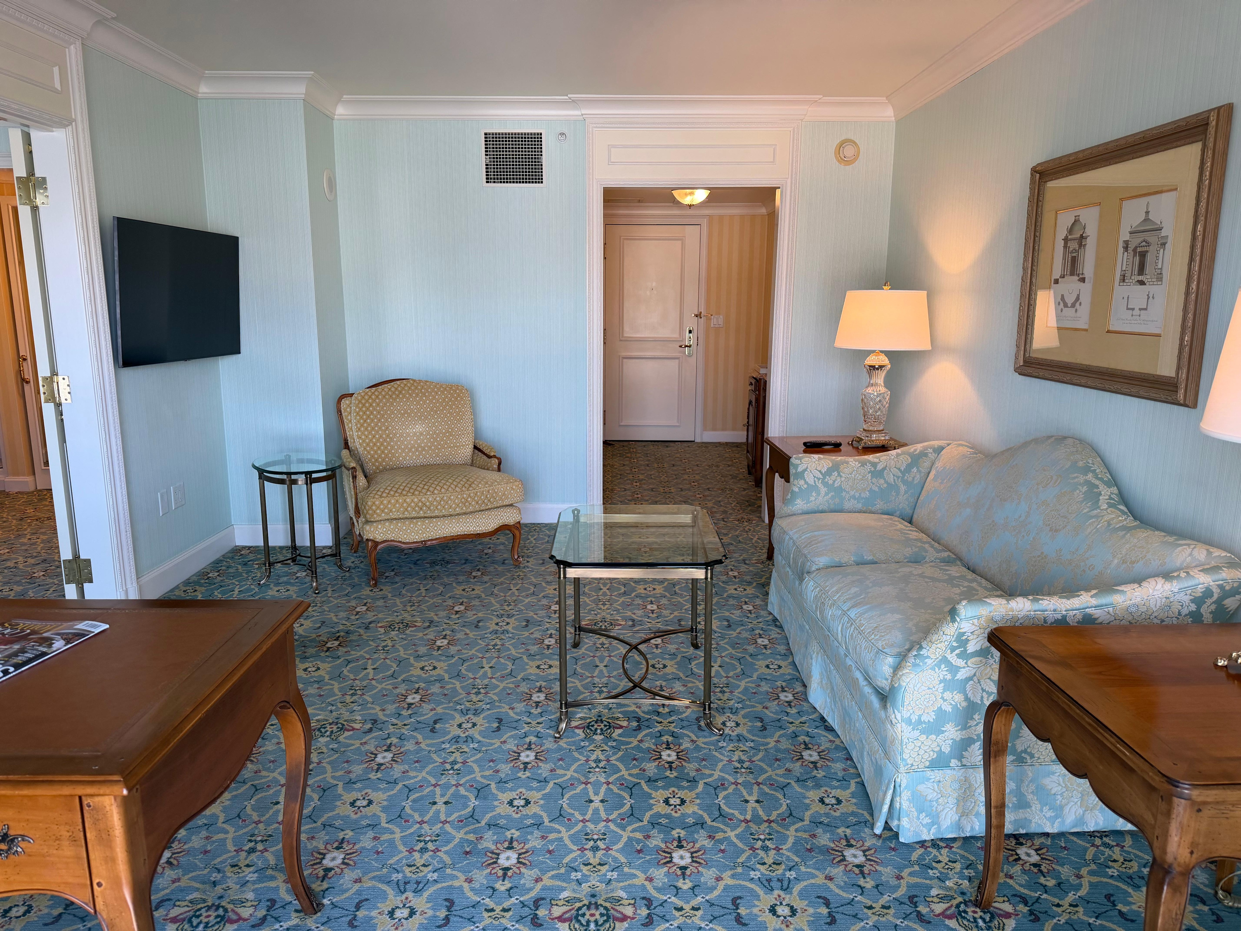 Executive Suite living room.