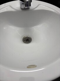 Dirty sink upon arrival