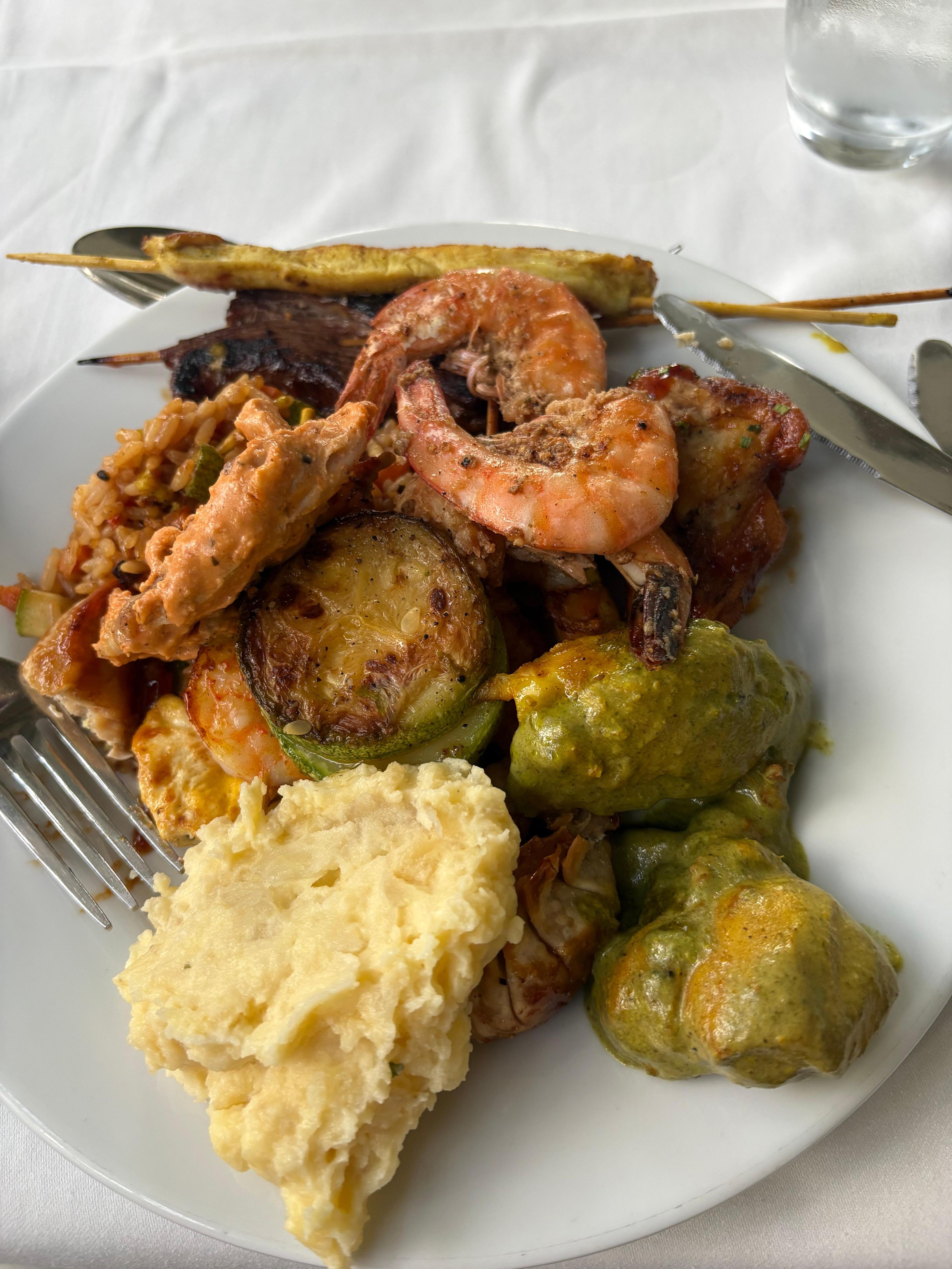 La Peninsula buffet lunch with different shrimp dishes. Overall dinner was great here.