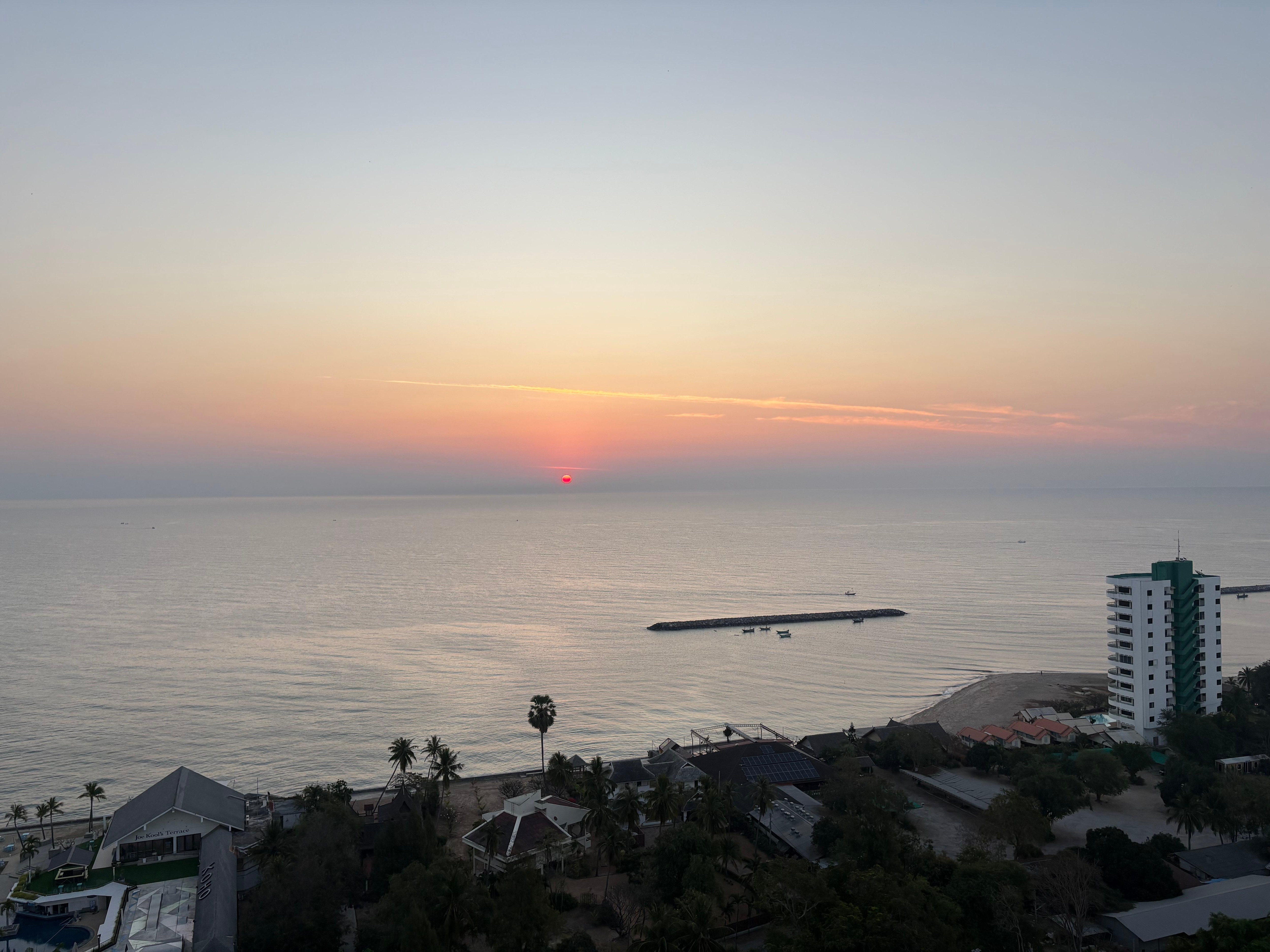 Vy från balkongen på 19 våningen.