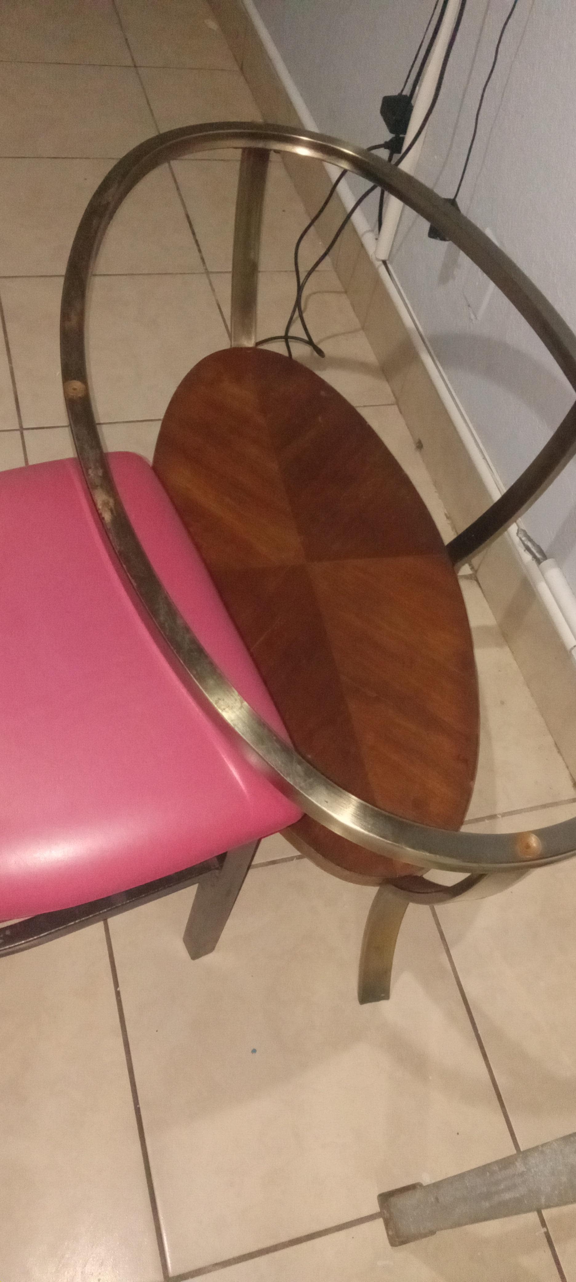 No glass for a glass table