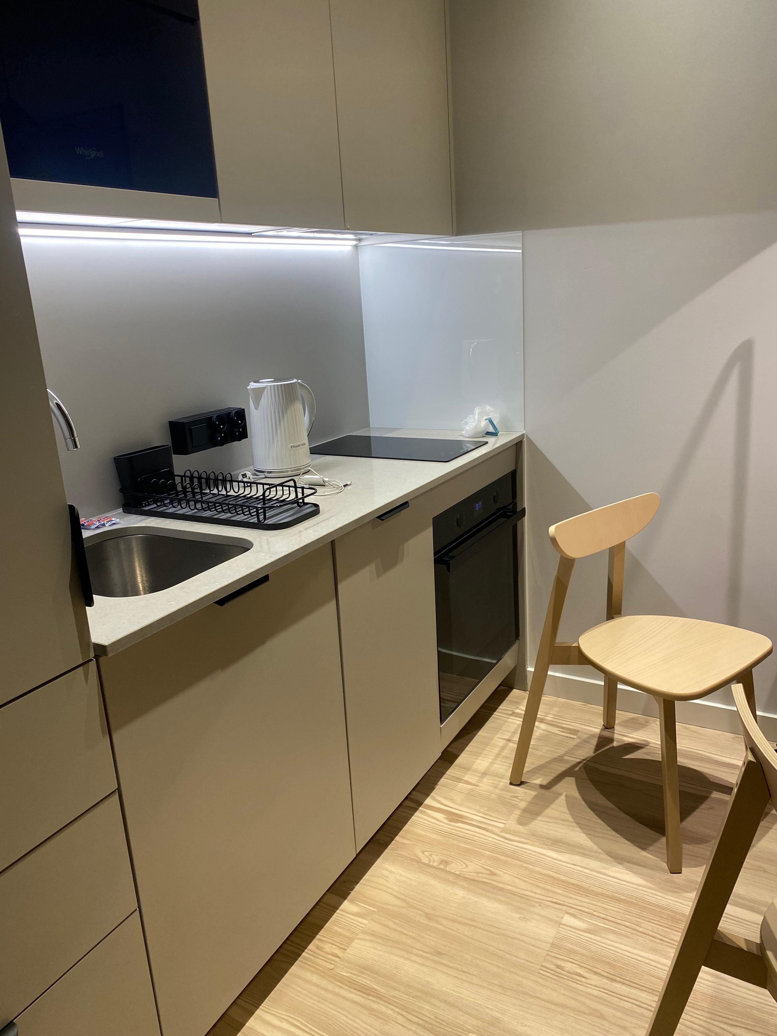 Jättefint utrustat kök, ta med eget snabbkaffe!