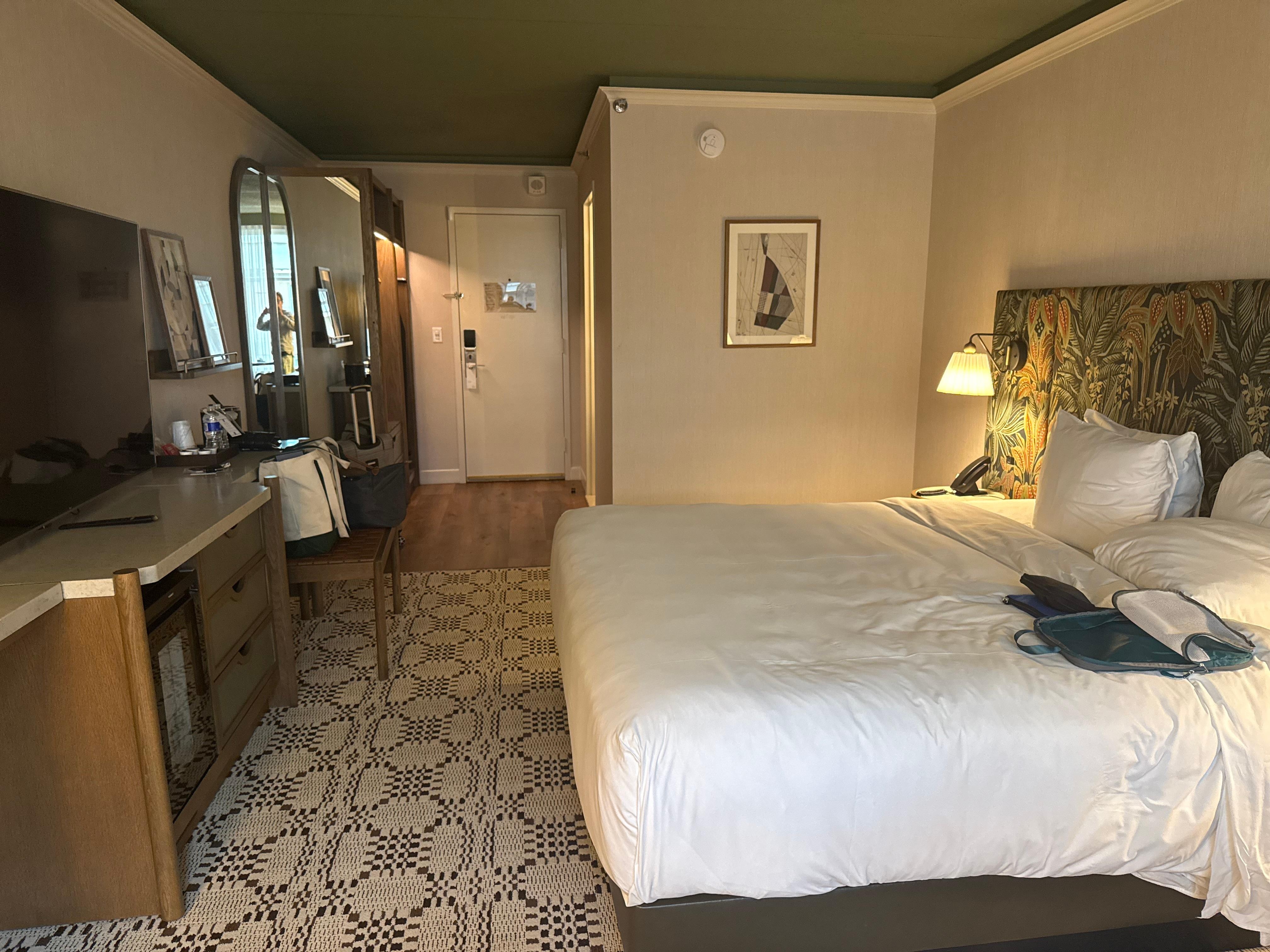 Overall room pic 