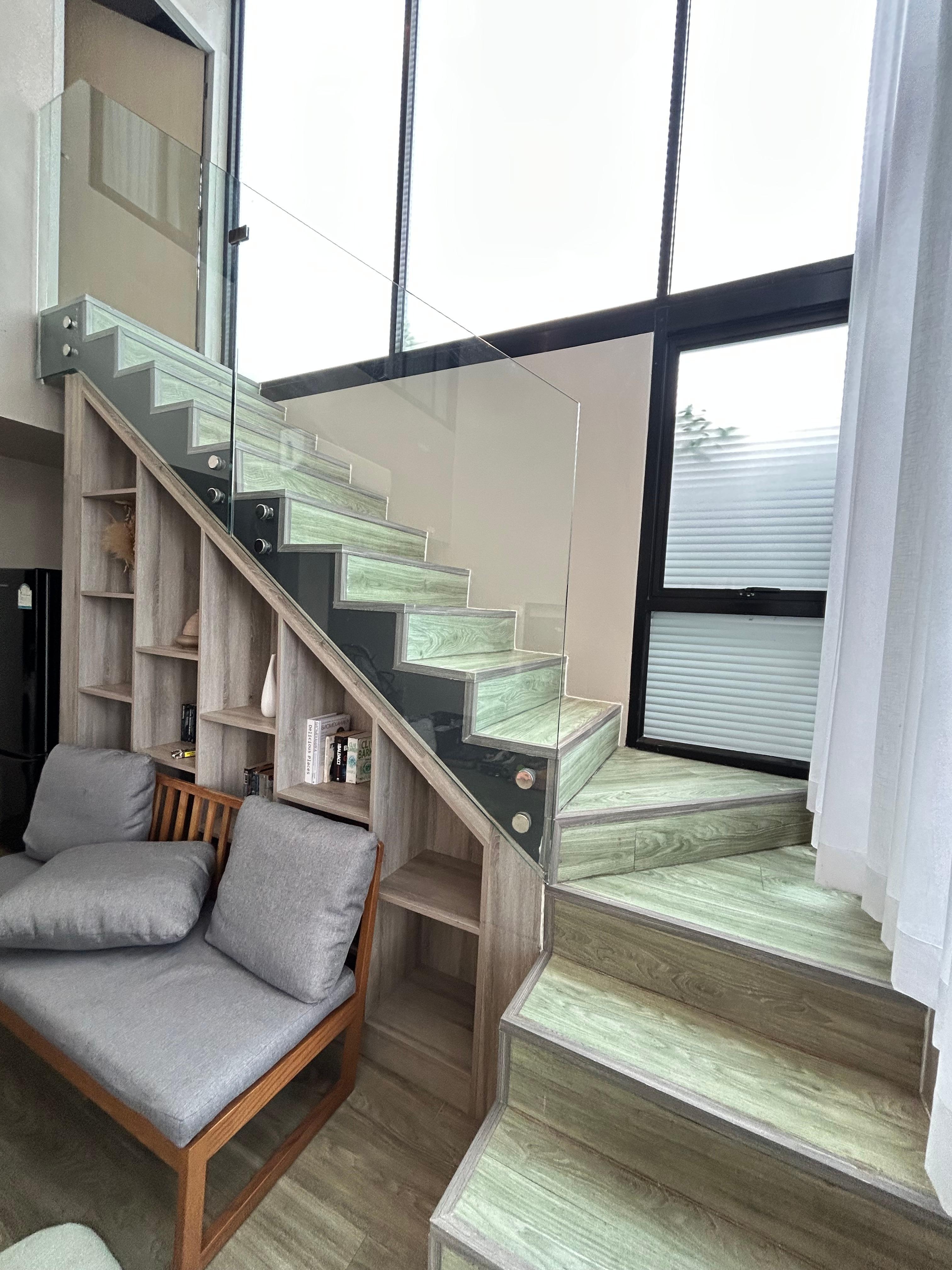 J’ai réservé une suite familiale qui vaut pas du tout ce prix, l’état des escaliers était lamentable