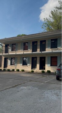 This is best pic I have of front. I took a video but can’t upload.