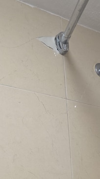 Horrible standard of shower walls