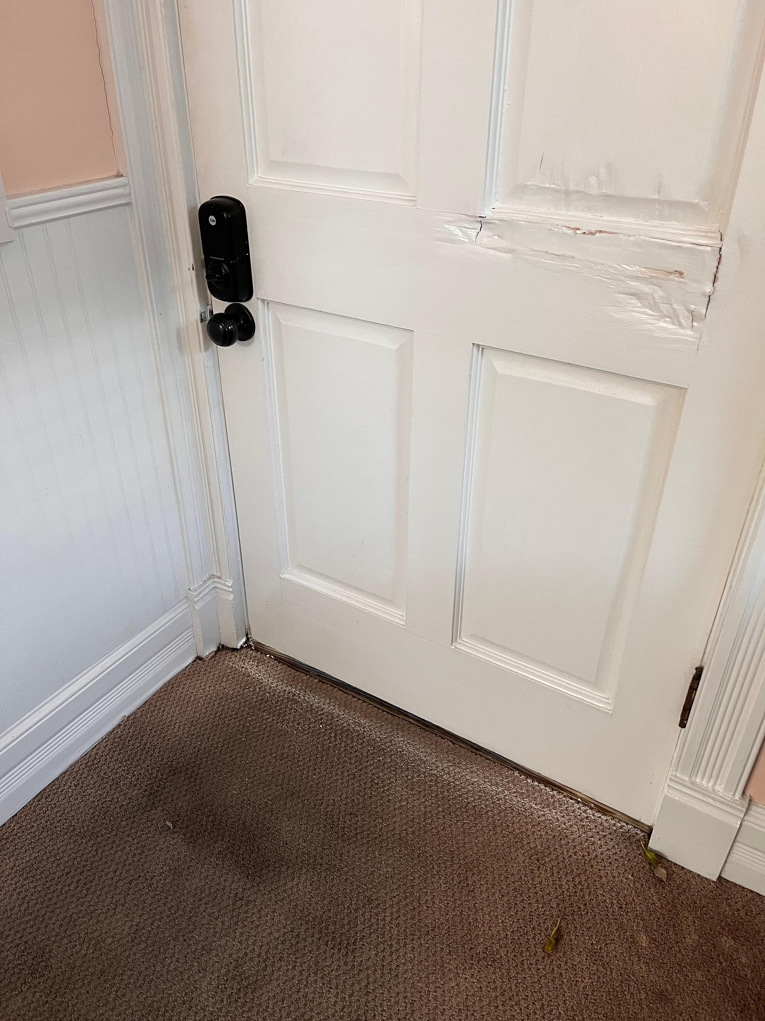 Carpet. Needs a deep cleaning. 