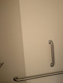 No hooks for towels
