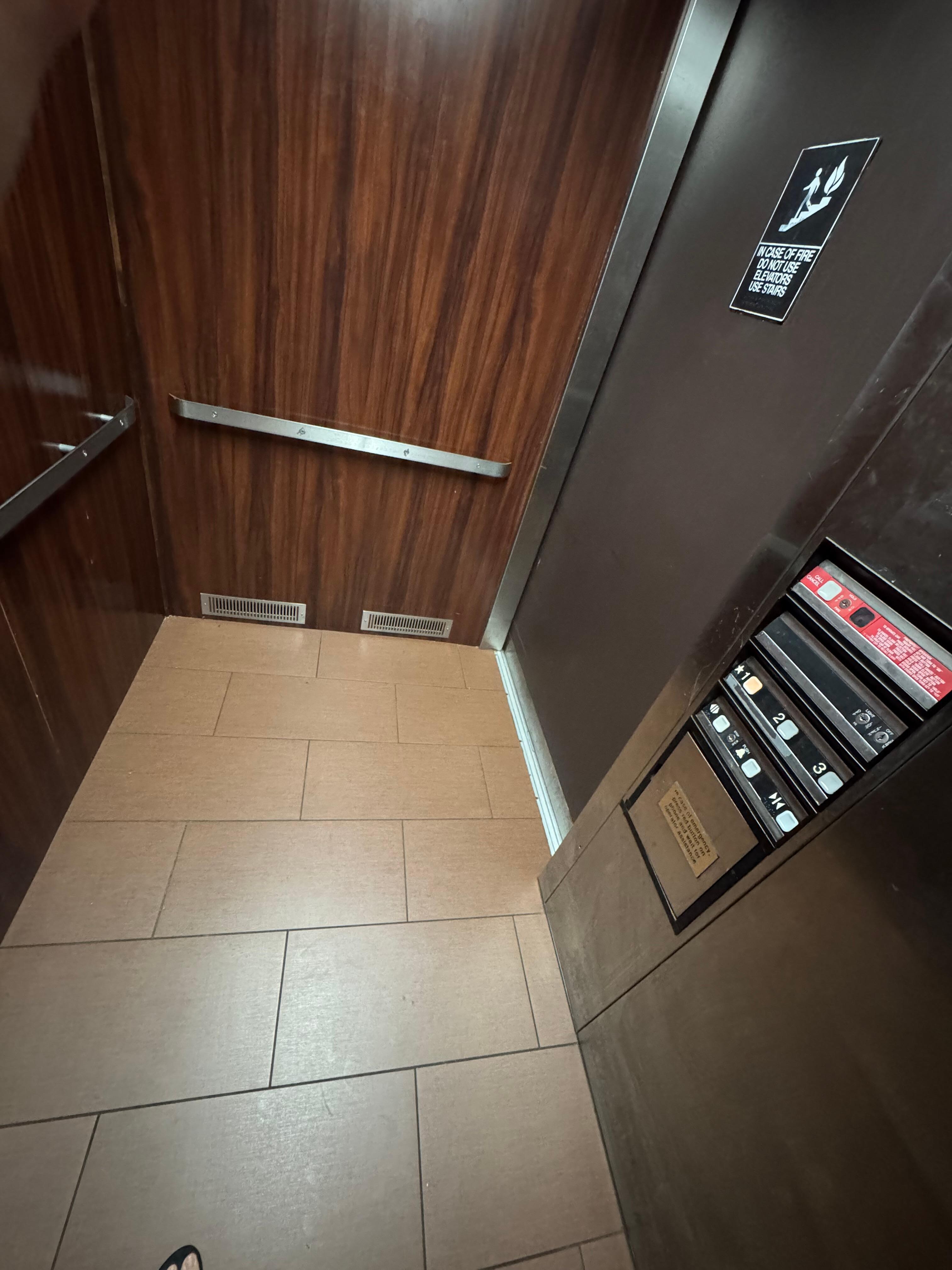 Working elevator.