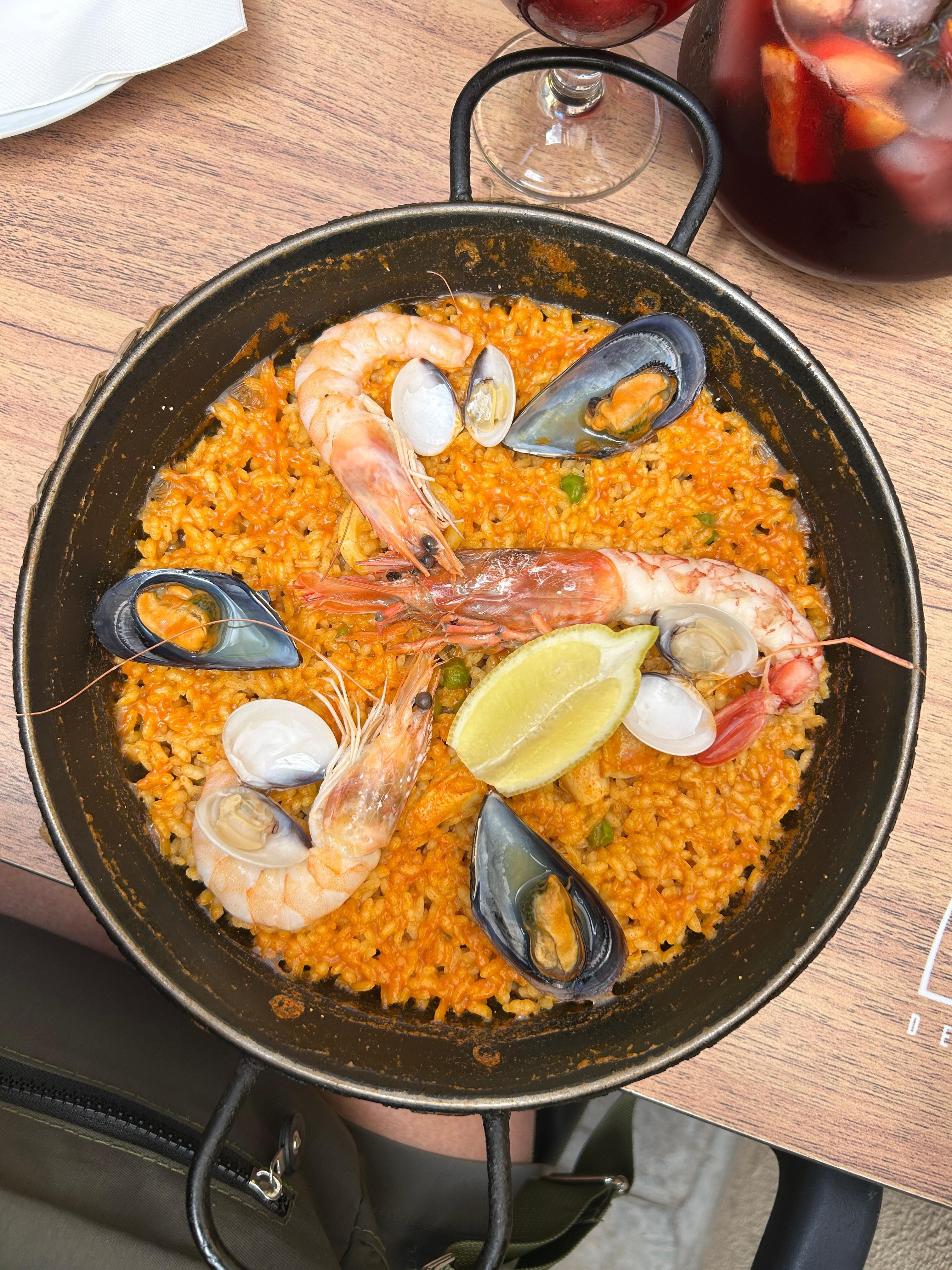 Paella for one is a rare find, but at Csa Toni they make a really good one. Ask for no salt and season yourself (paella is usually made very salty)