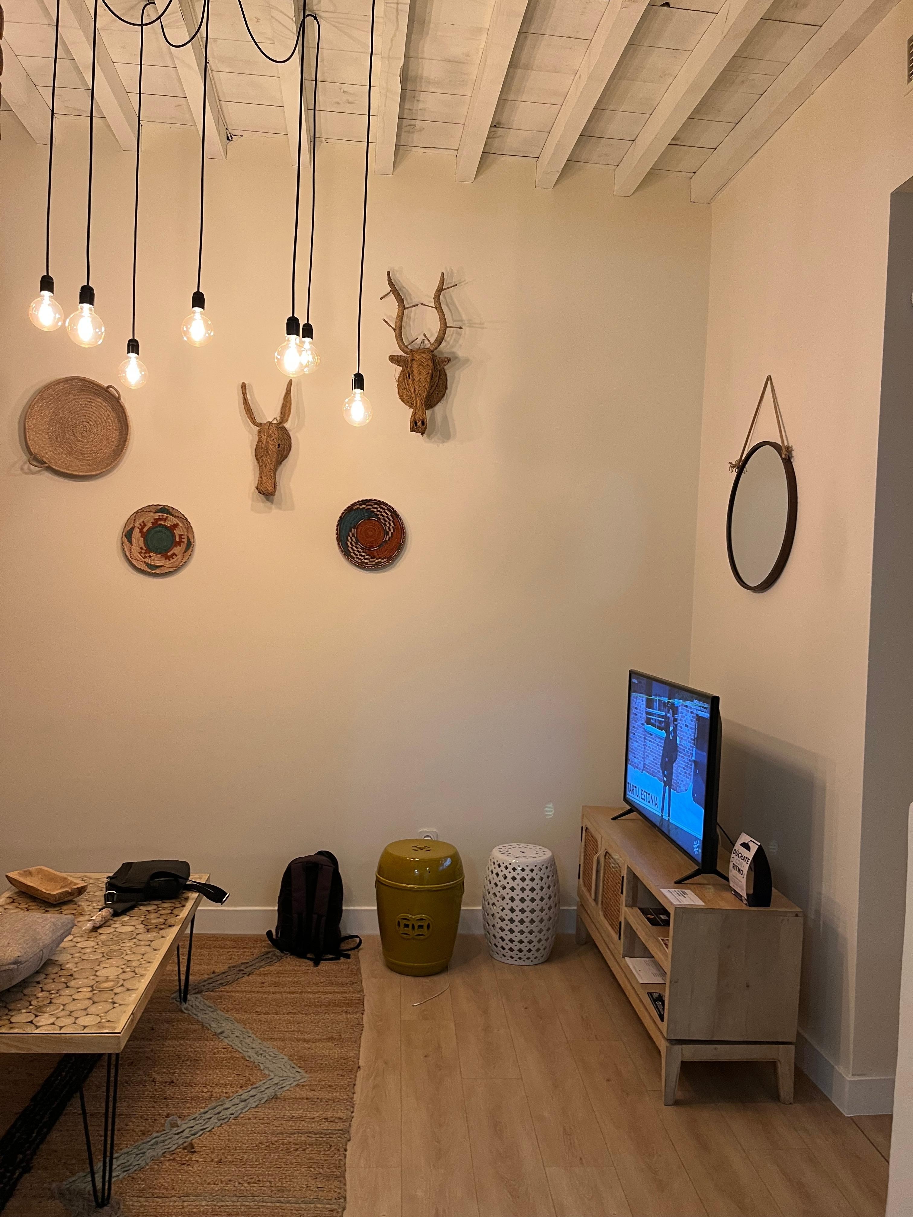 „Wohnbereich „ mit Fernseher nur mit spanischen Sendern 