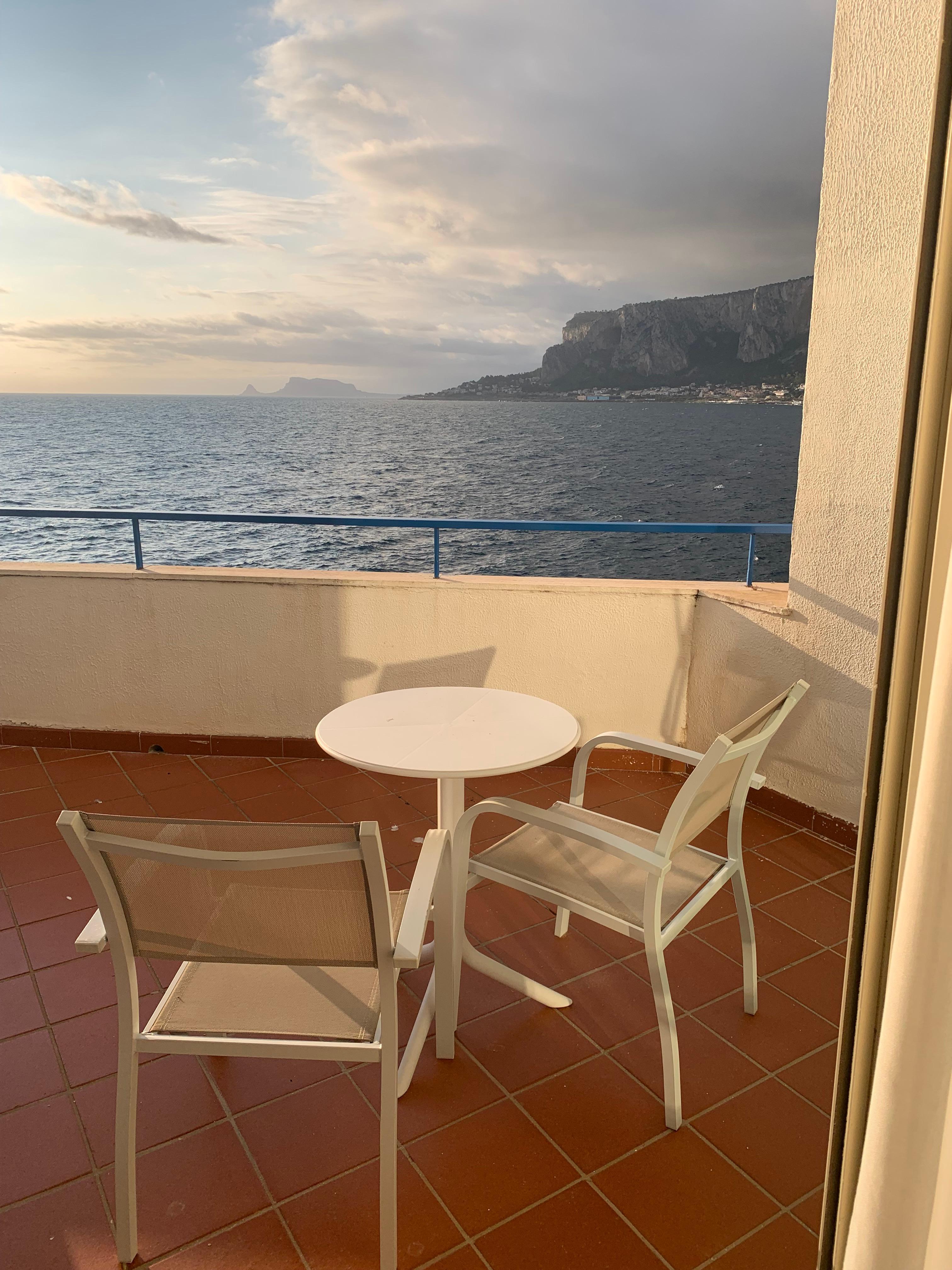 Large balcony with beautiful view 