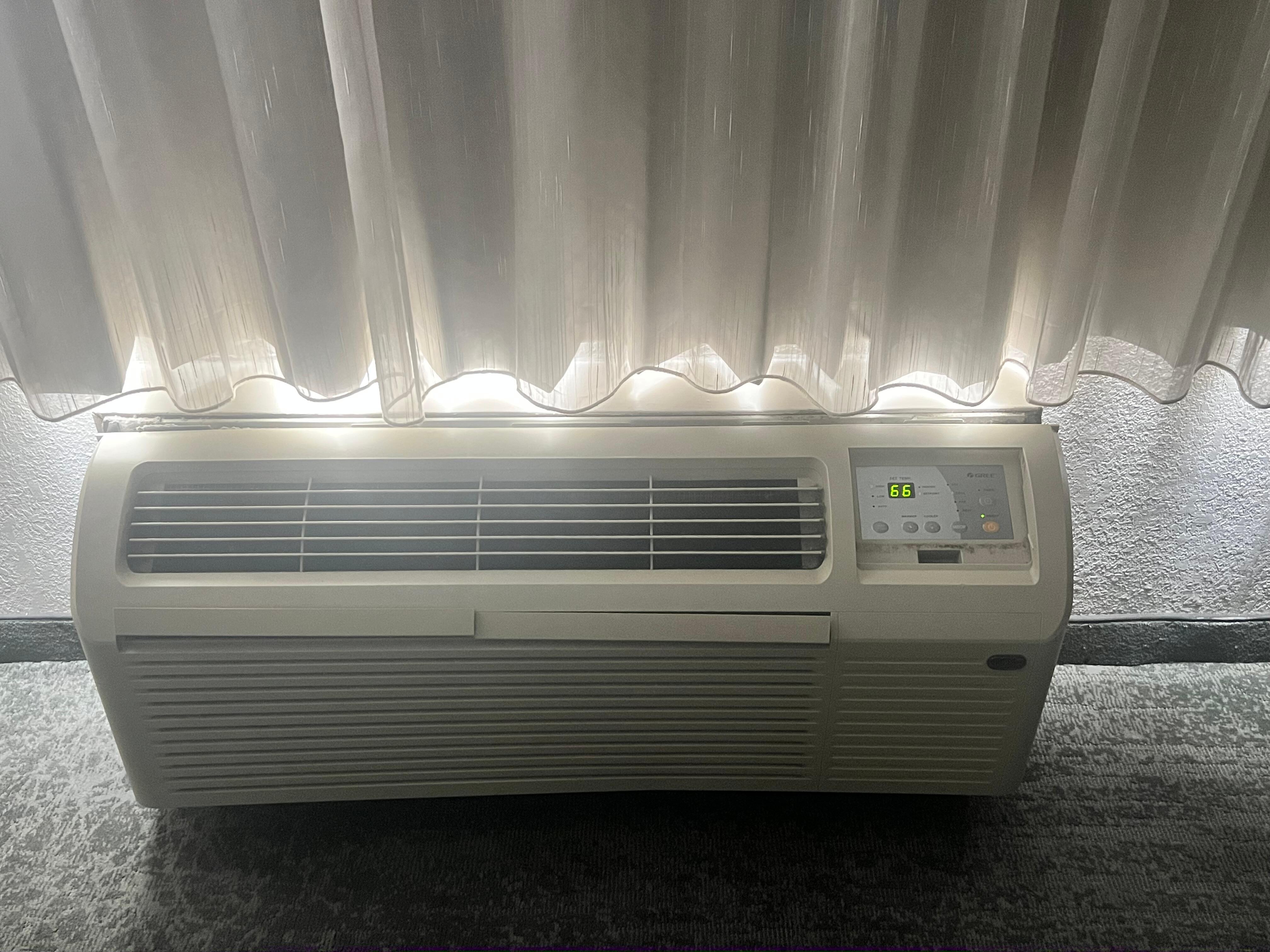 Air conditioning unit broken 