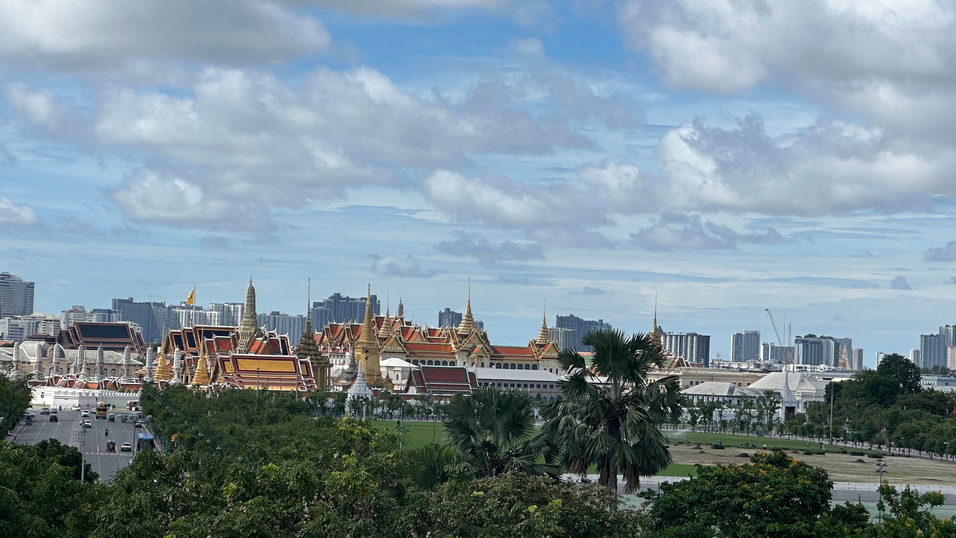 Grand palace visto da piscina do hotel