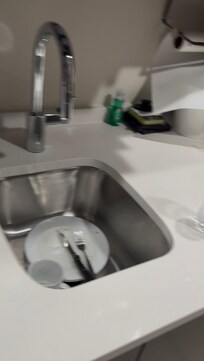 Sink dirty , left without cleaning