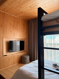 The room layout facing the room door .