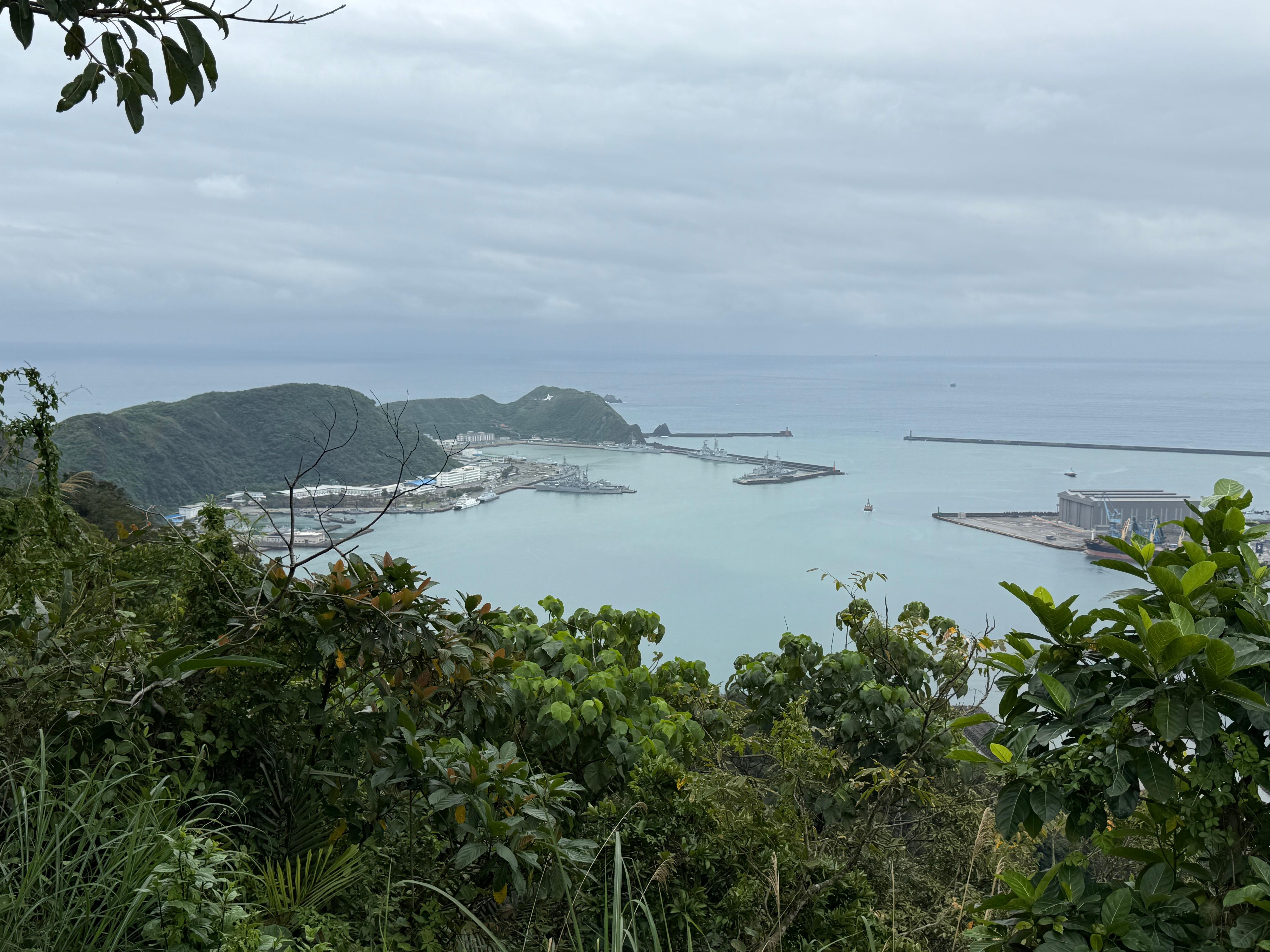 早上先去爬七星嶺