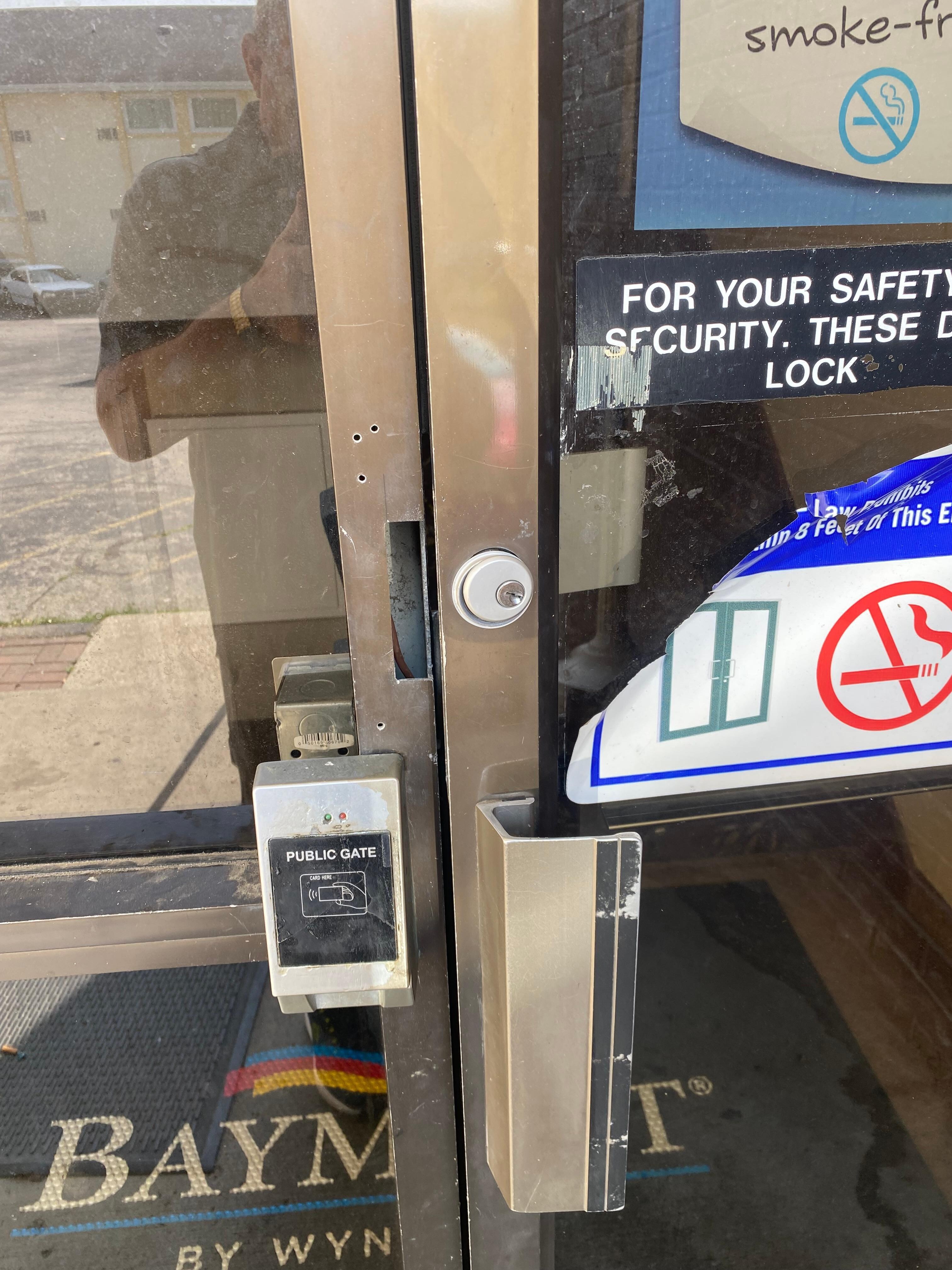 Private exterior door - Broken secured pad