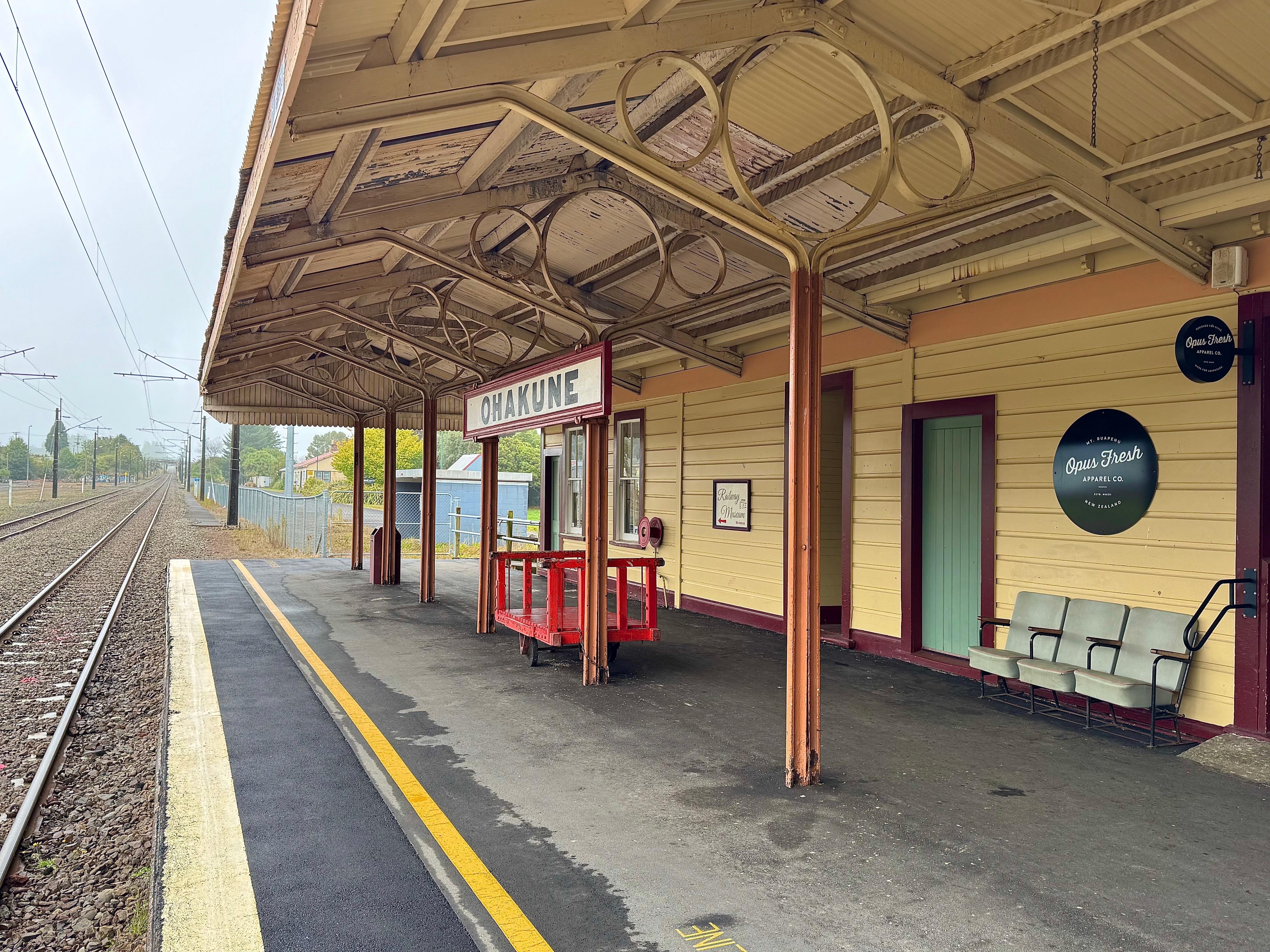 Railway station with great shop & cafe