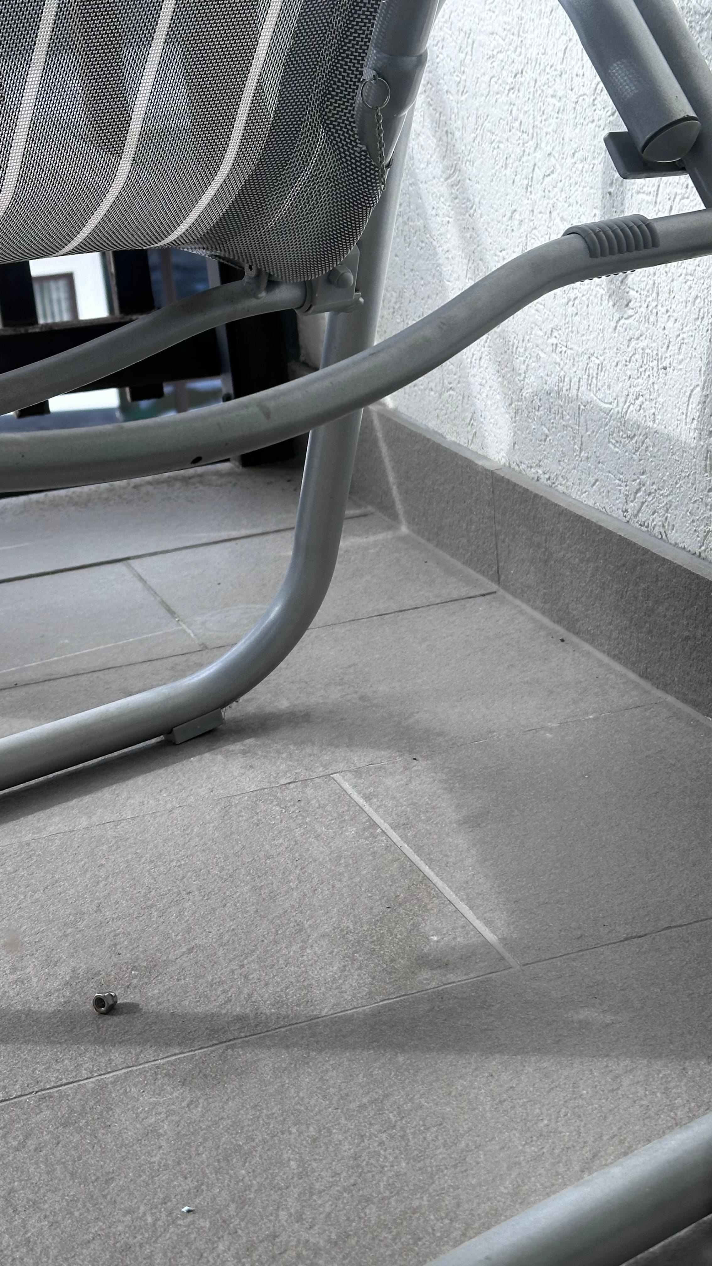 Die Einrichtung fällt auch auseinander