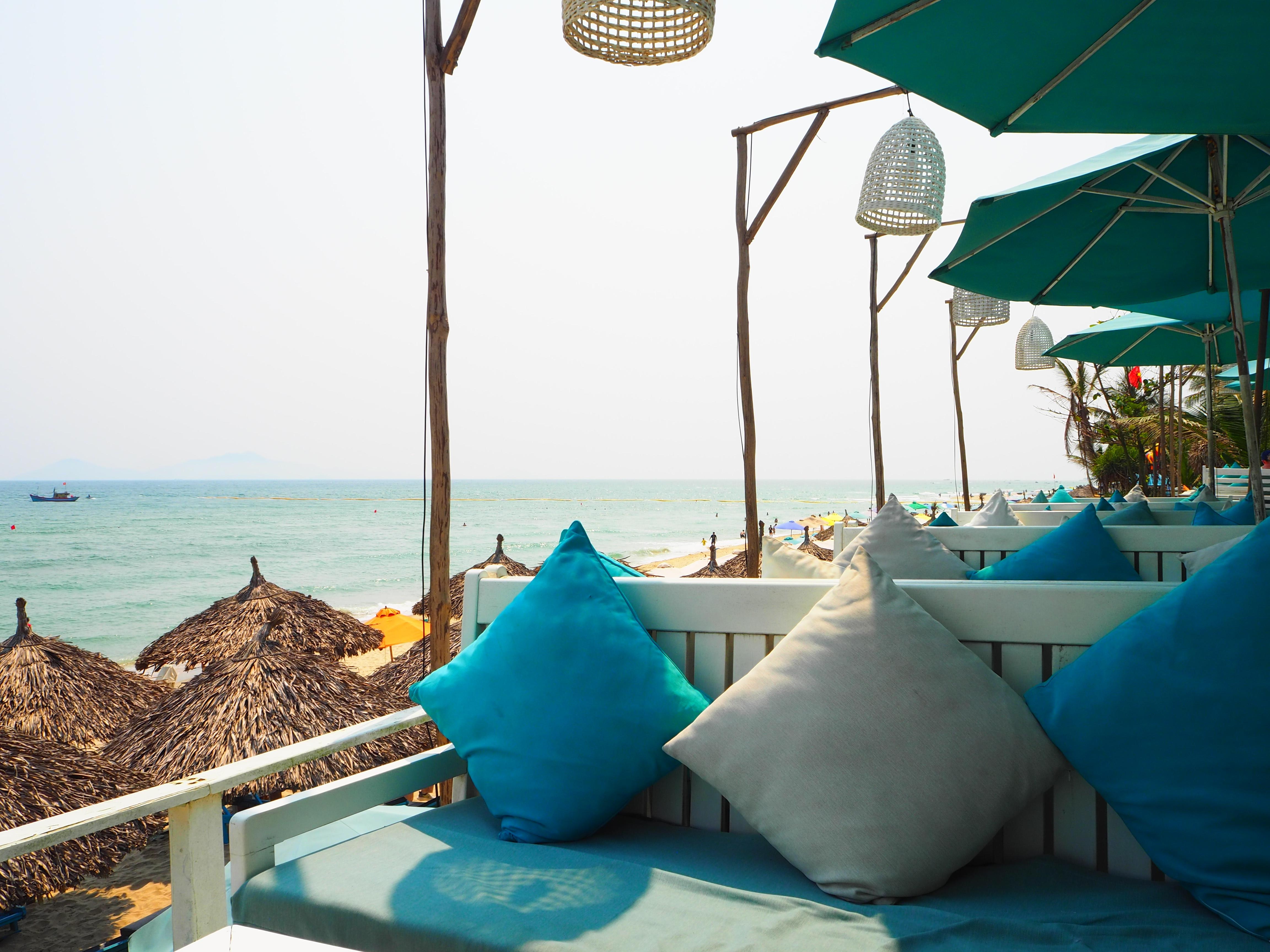 アンパンビーチのTHE DECK HOUSE