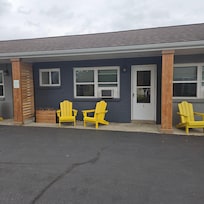 Front of the Motel rooms