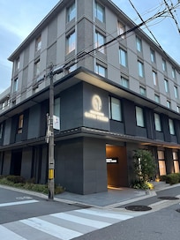 角にあって見つけやすい