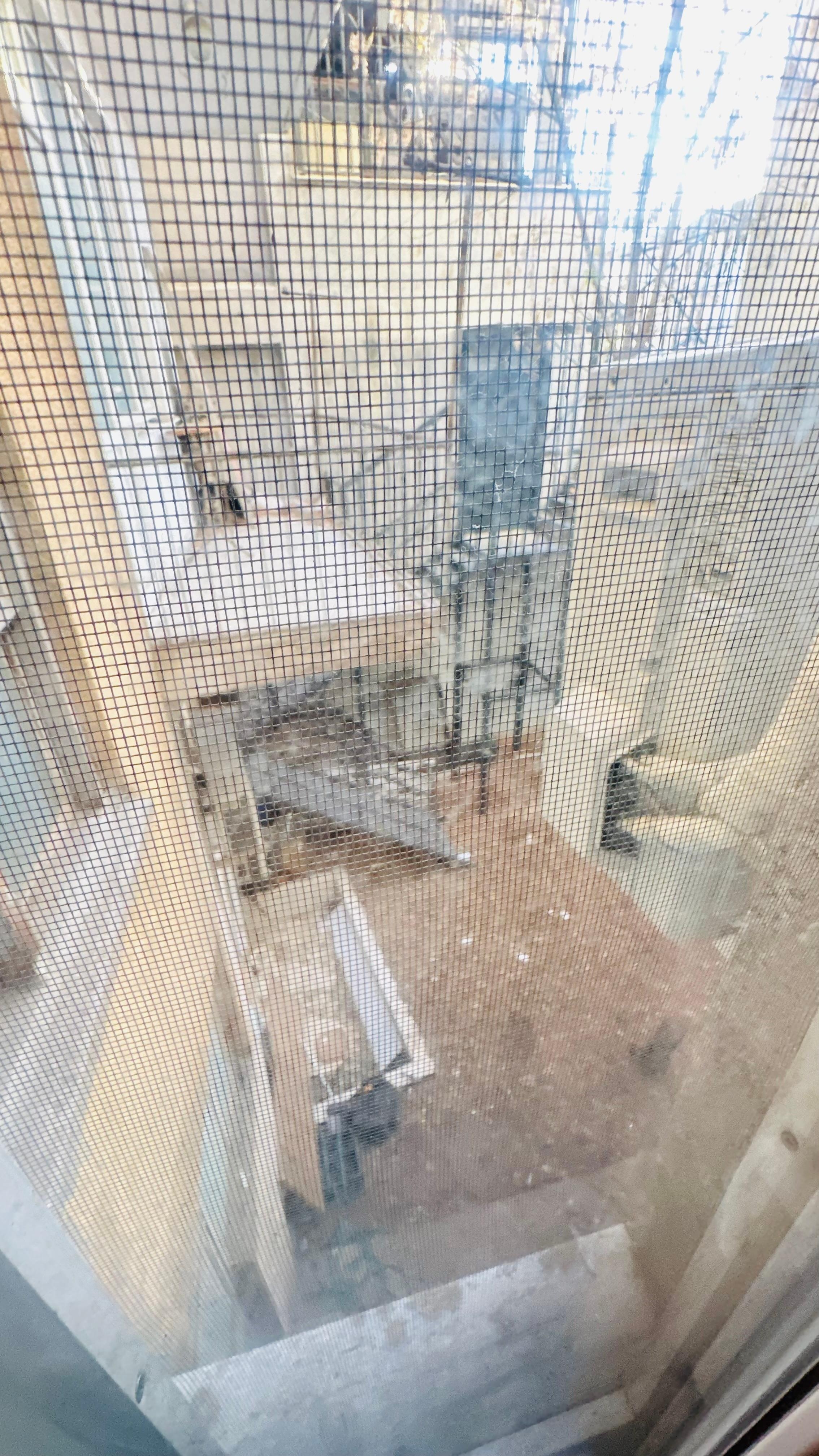 Şehir manzaralı diye satılan odamızın manzarası 