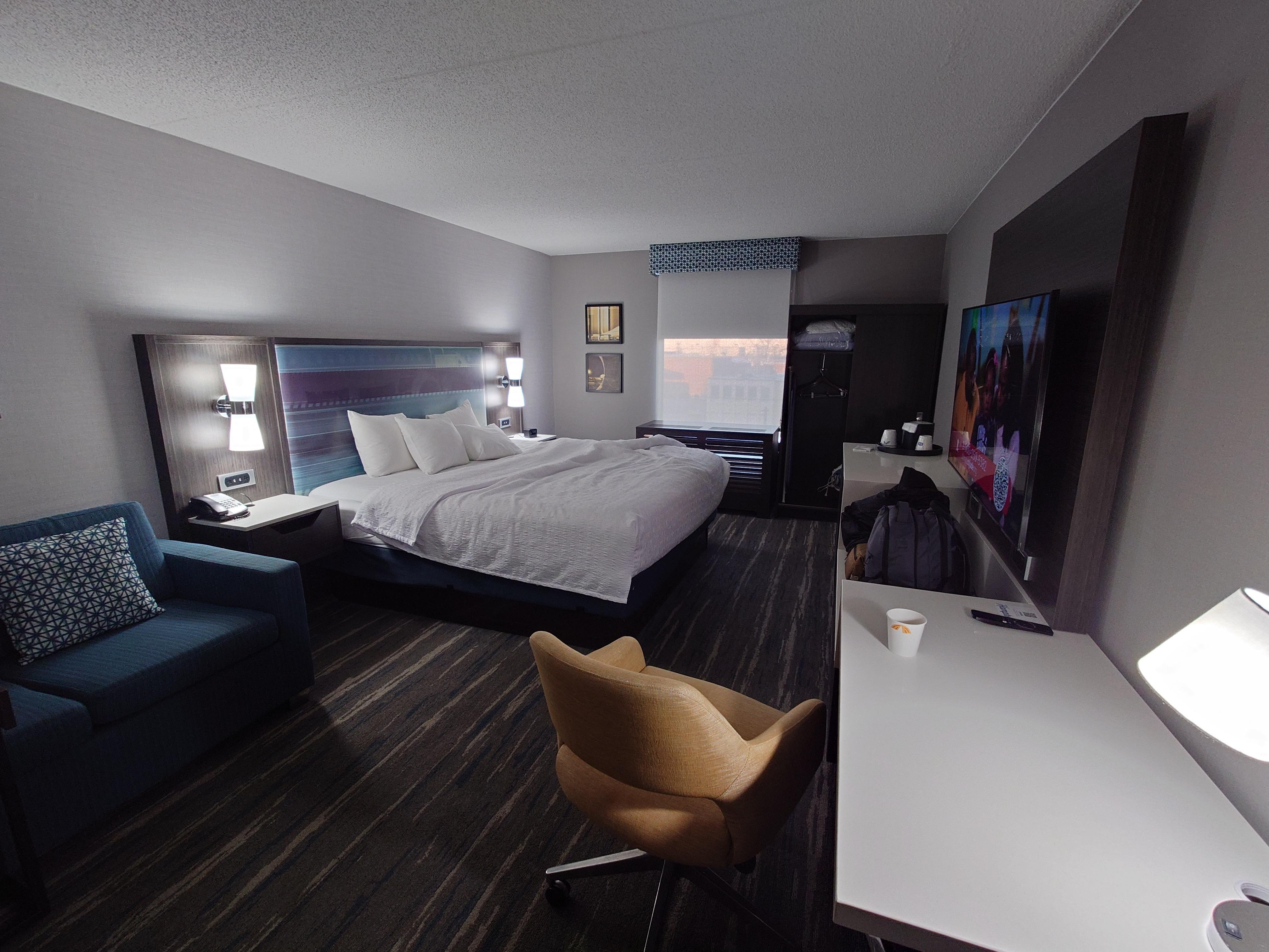 リニューアルされ落ち着いた内装