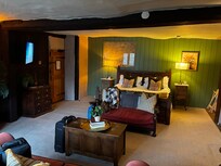 Monmouth room