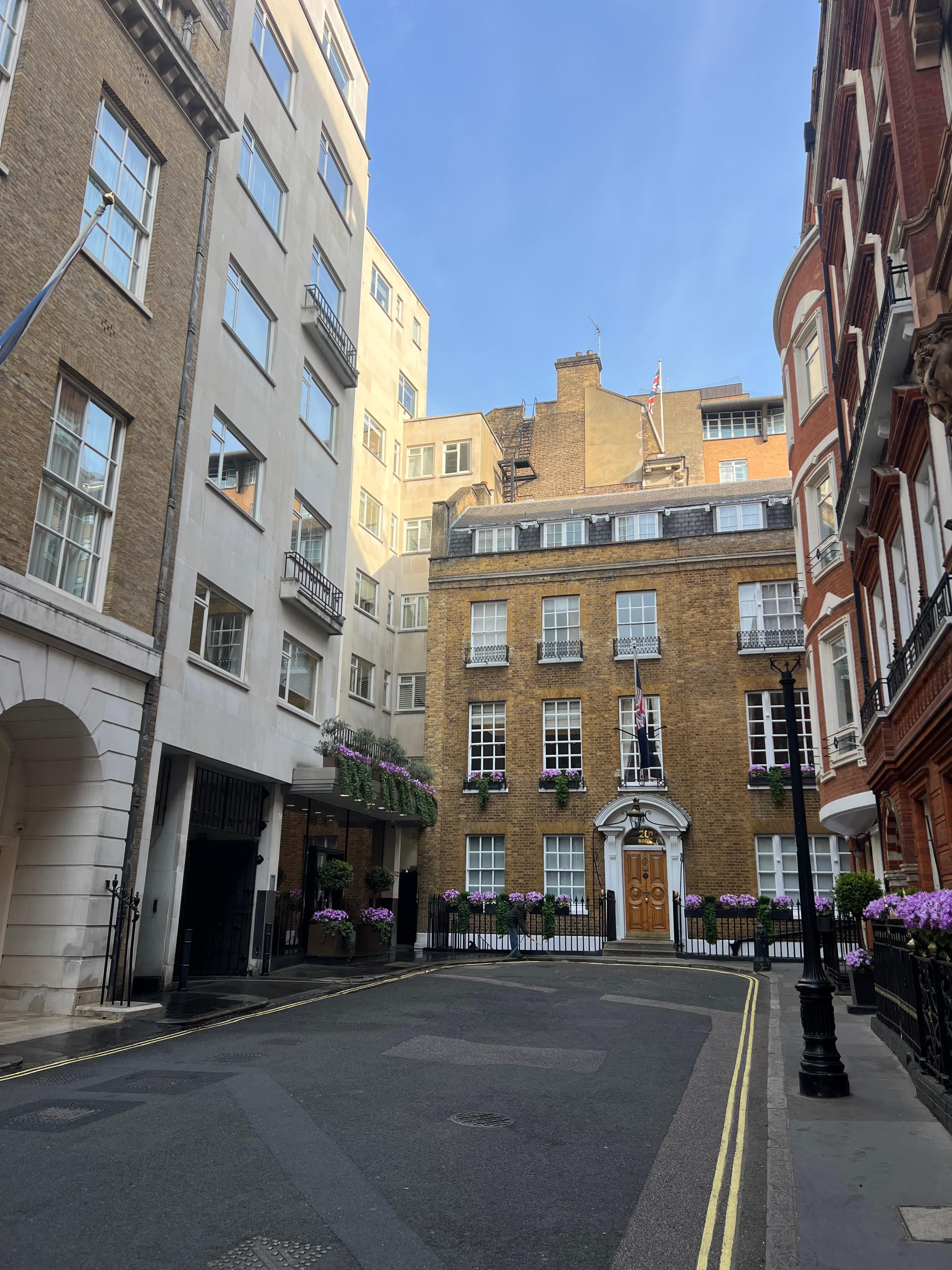 End of street with walkway to Green Park