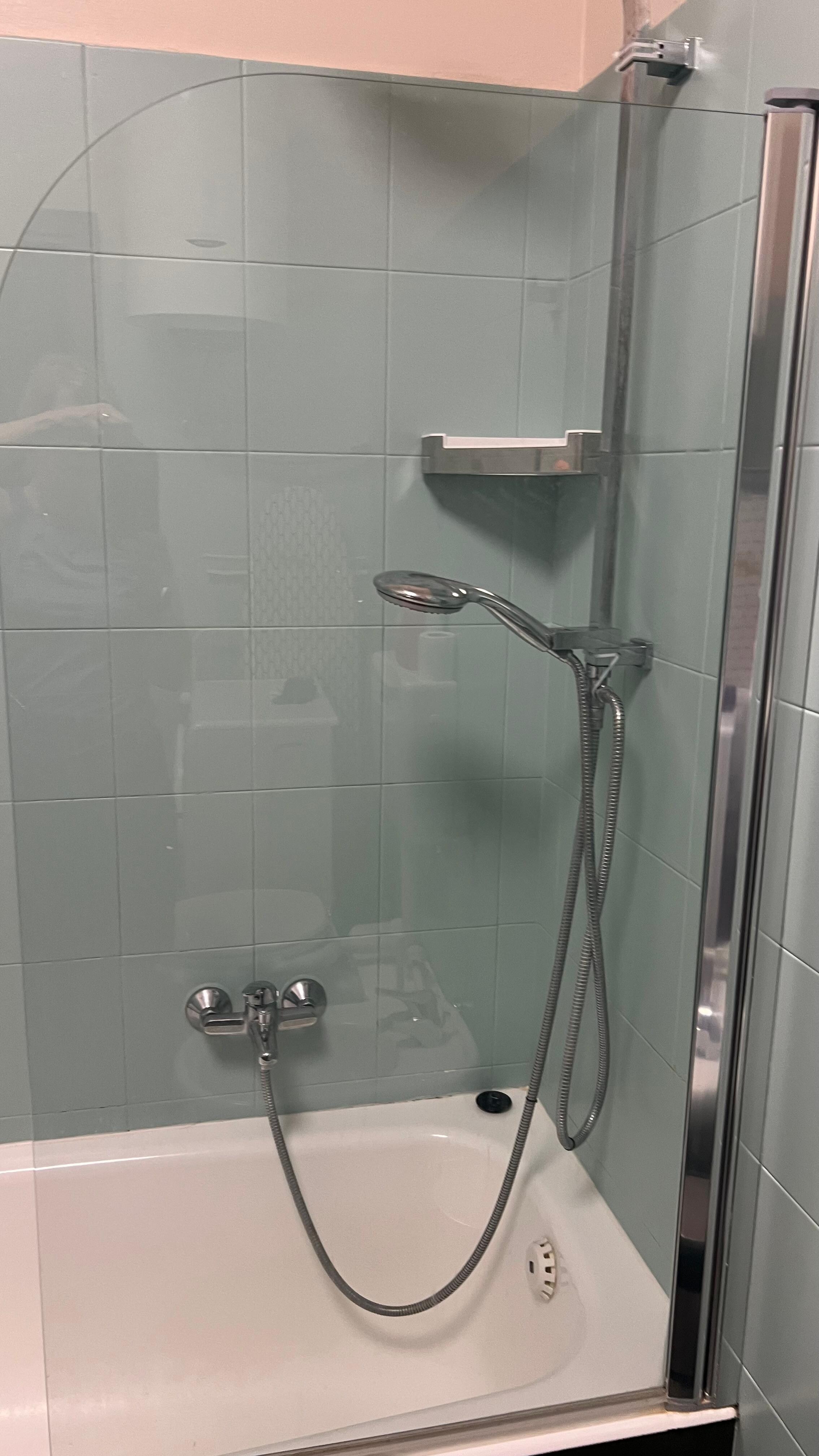Tile in bath painted and dirty 
