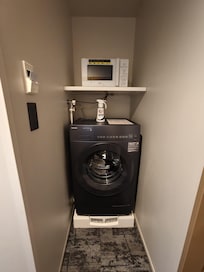 Washing machine cum dryer